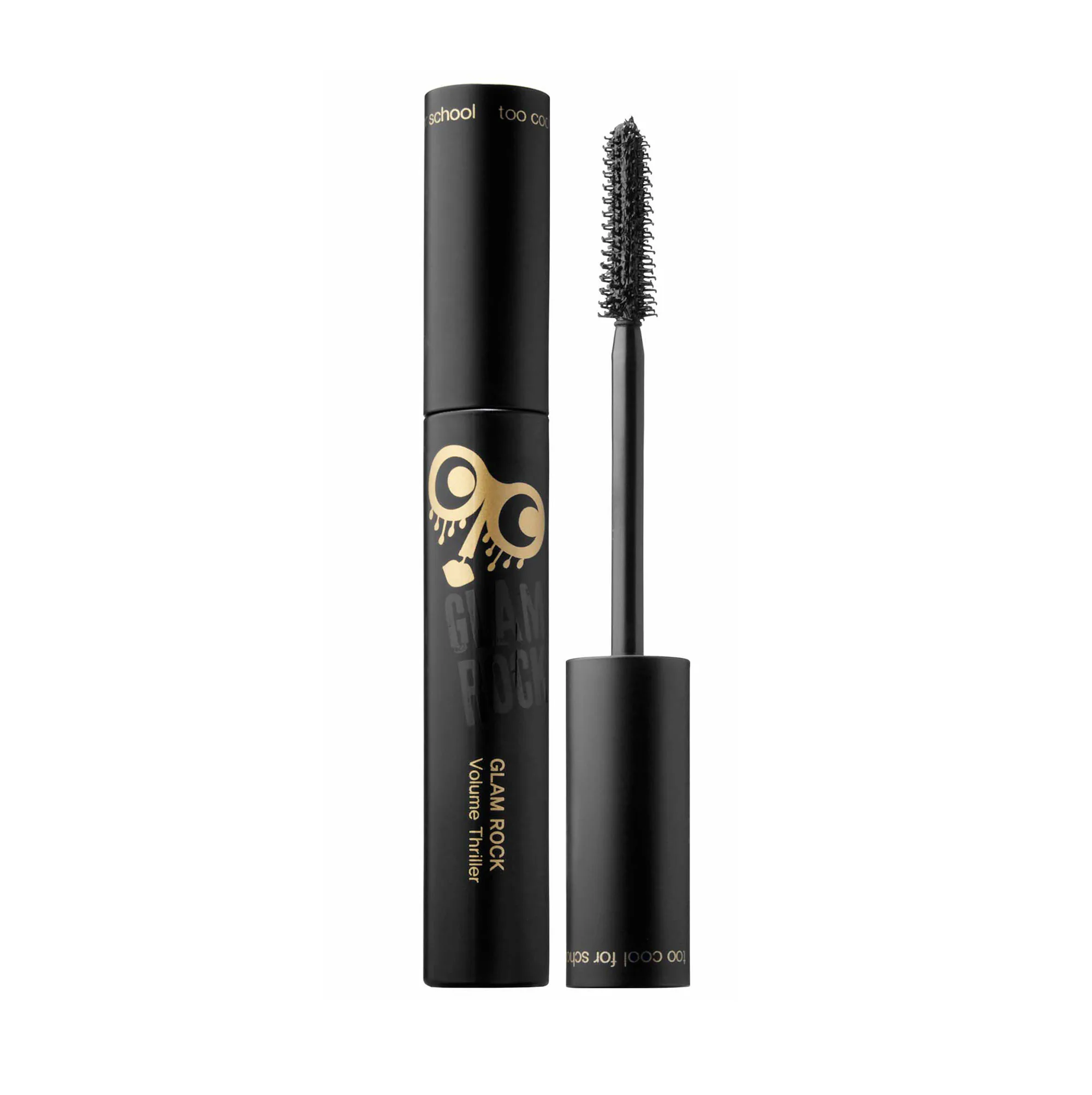 Fall Beauty Is All About Statement Lips and Clumpy Mascara