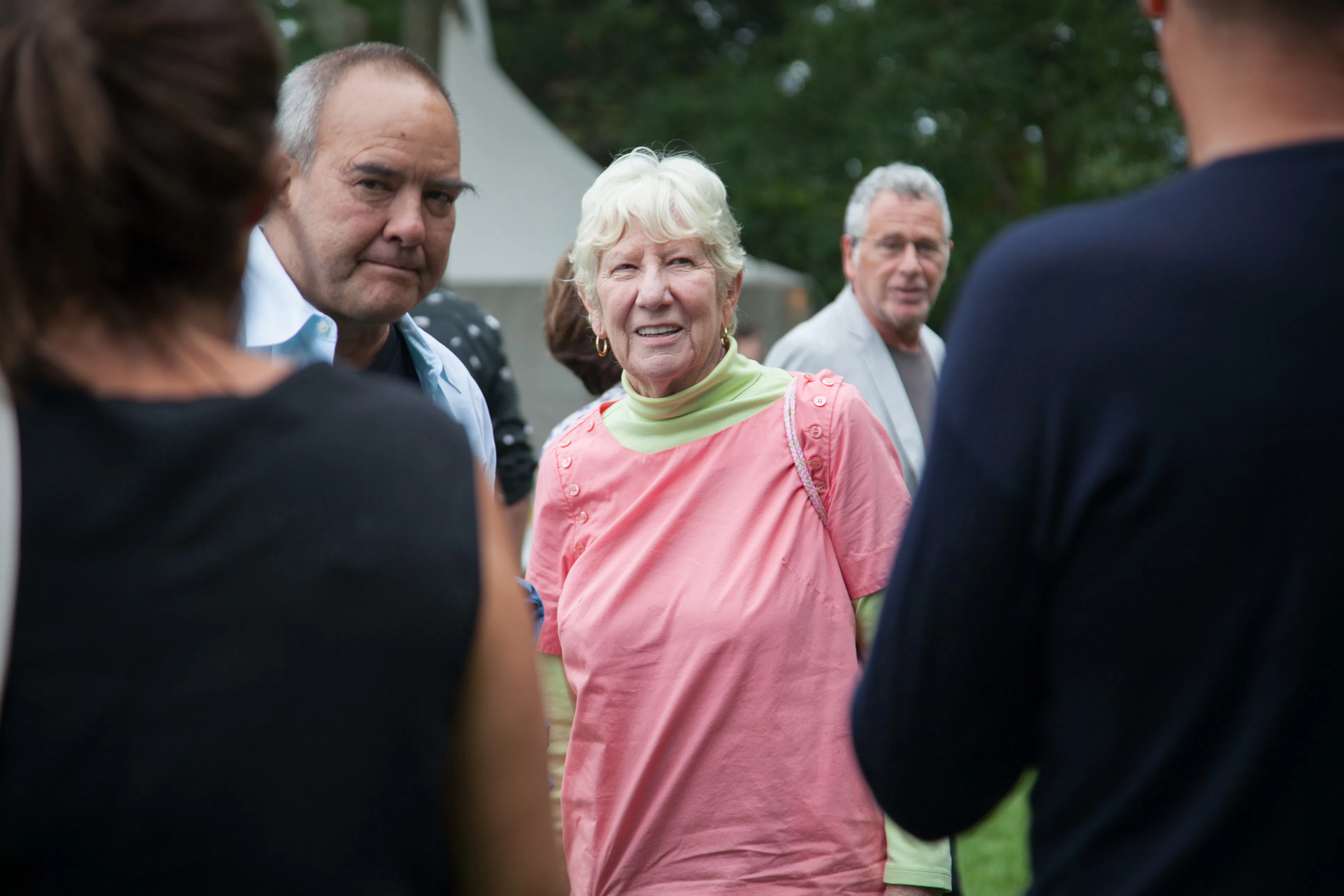 Debbie Harry, Rufus Wainwright Perform at Cindy Sherman’s Hamptons Jamboree