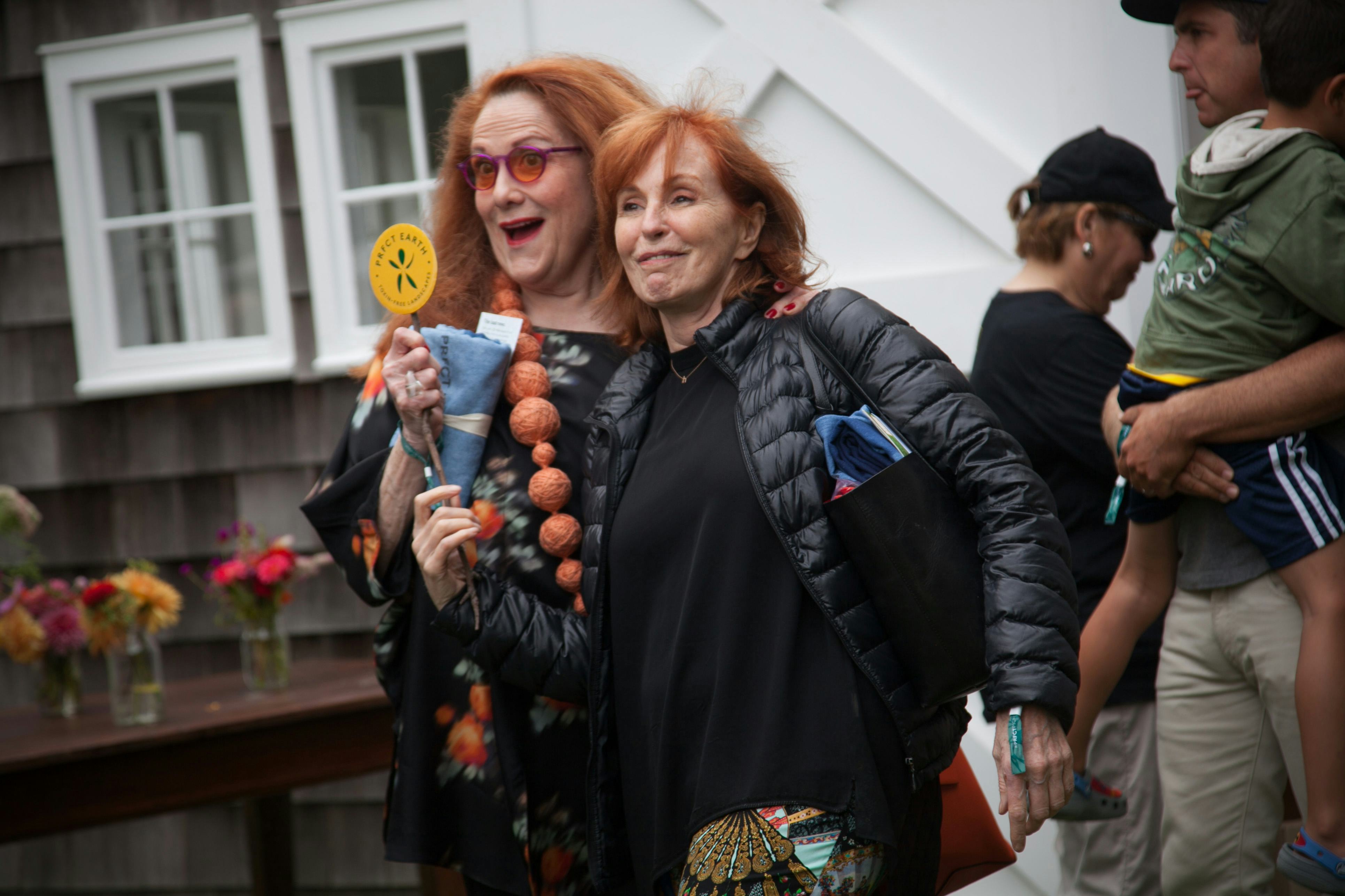 Debbie Harry, Rufus Wainwright Perform at Cindy Sherman’s Hamptons Jamboree