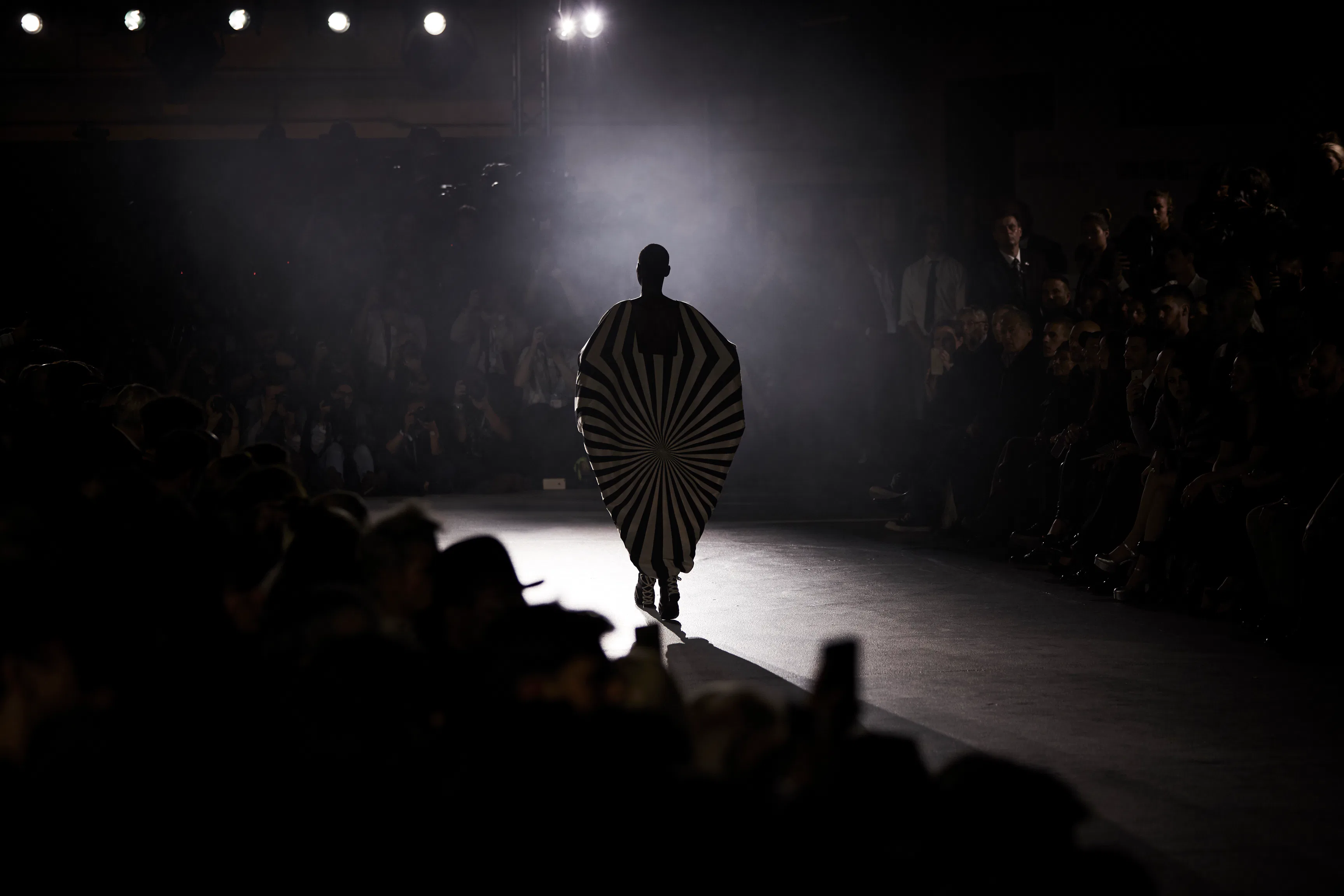Exclusive: Take a 360-Degree Look at Gareth Pugh’s New Costumes for the ...