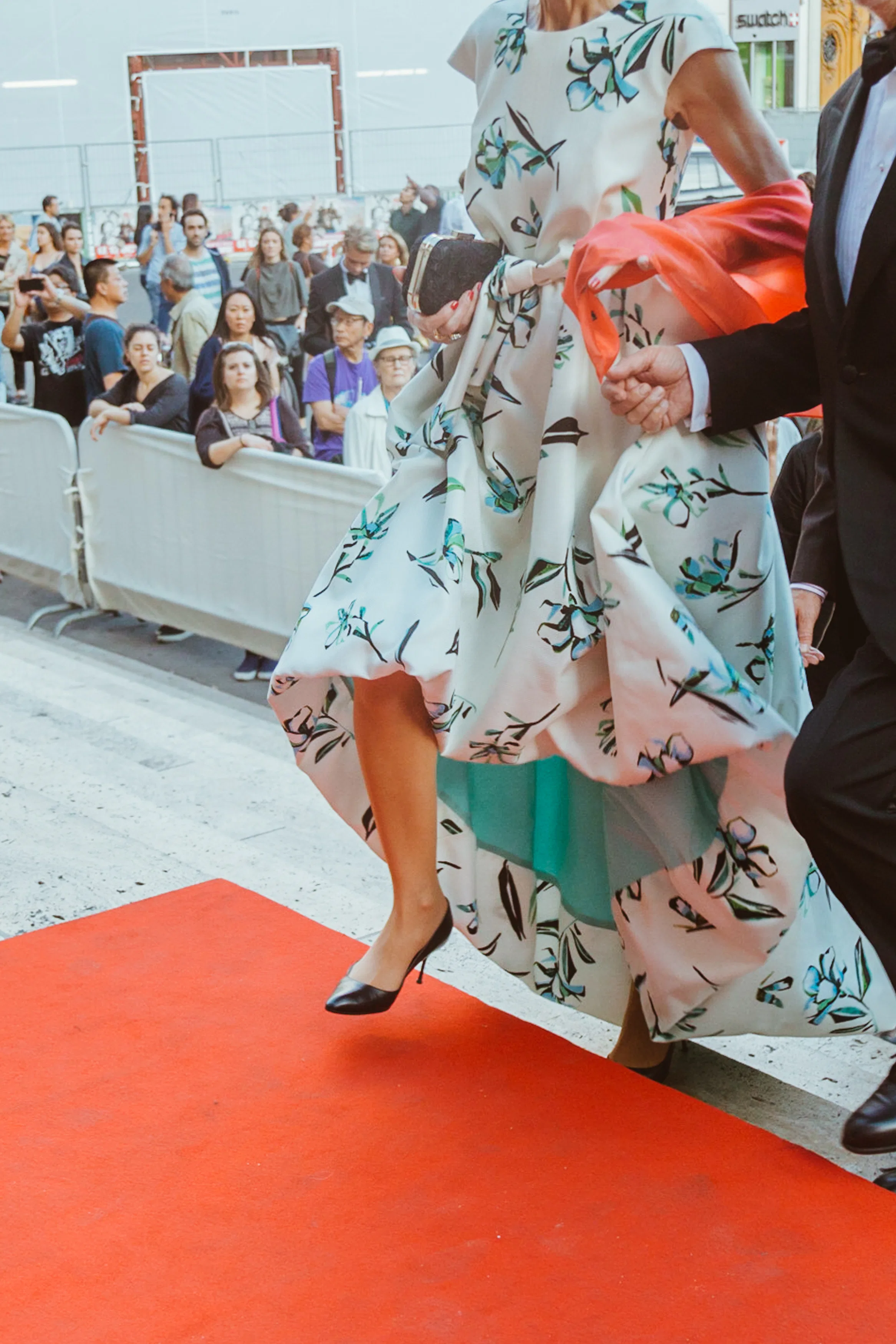 How the French Dress for the Ballet