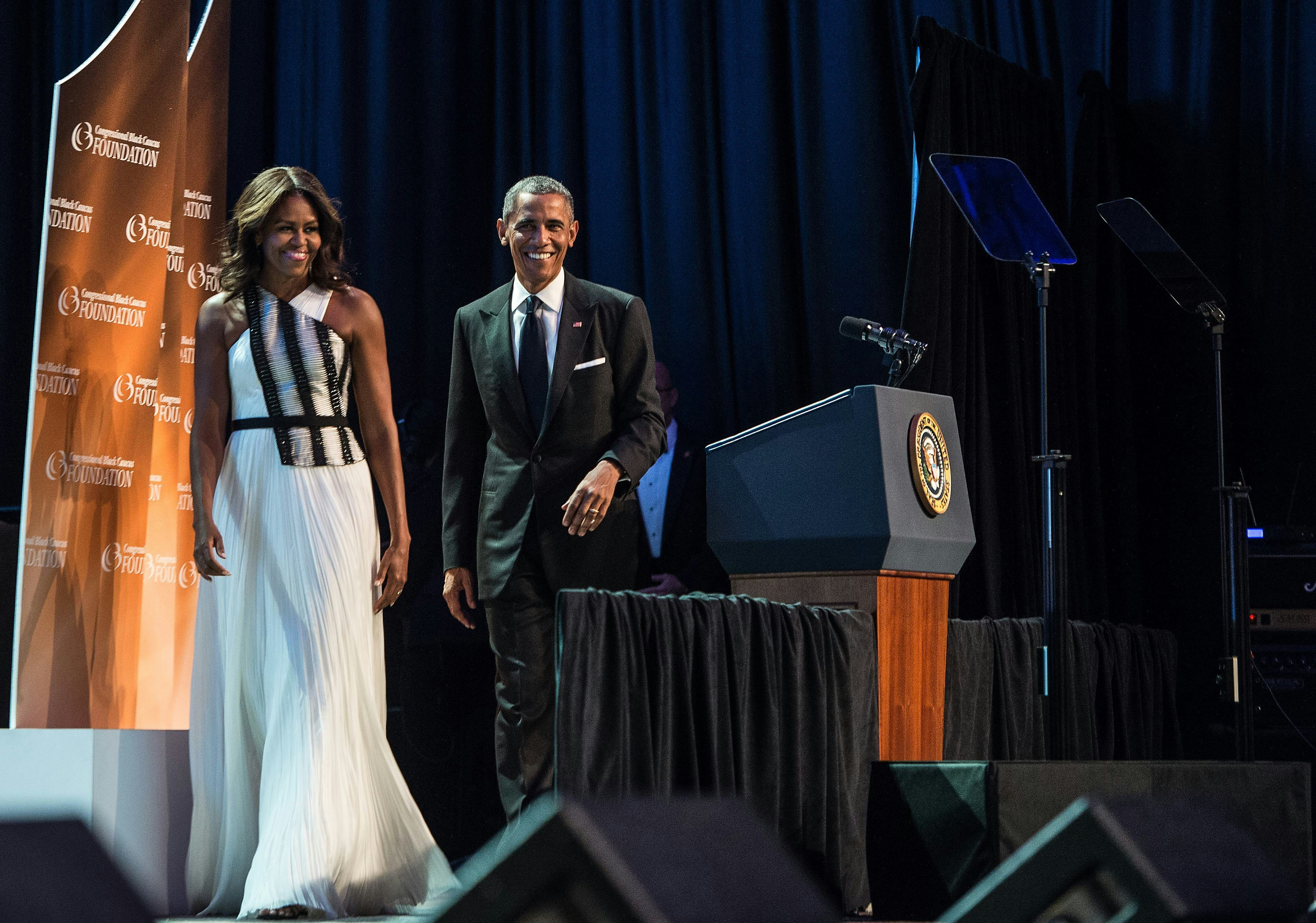 Michelle Obama and Her Hair: Celebrating Eight Years of Bangs, Curls ...