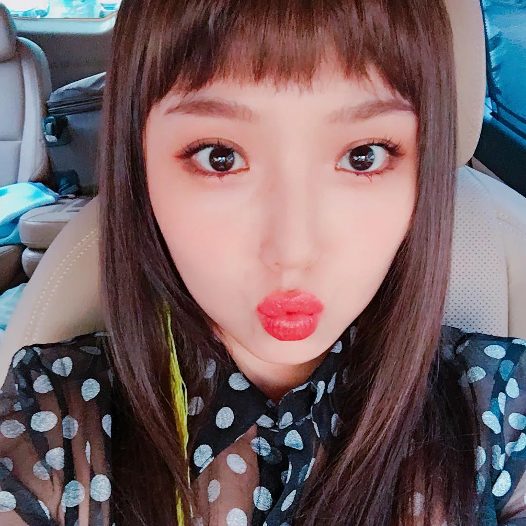These Are Seoul Fashion Week’s It Girls and Boys to Follow on Instagram