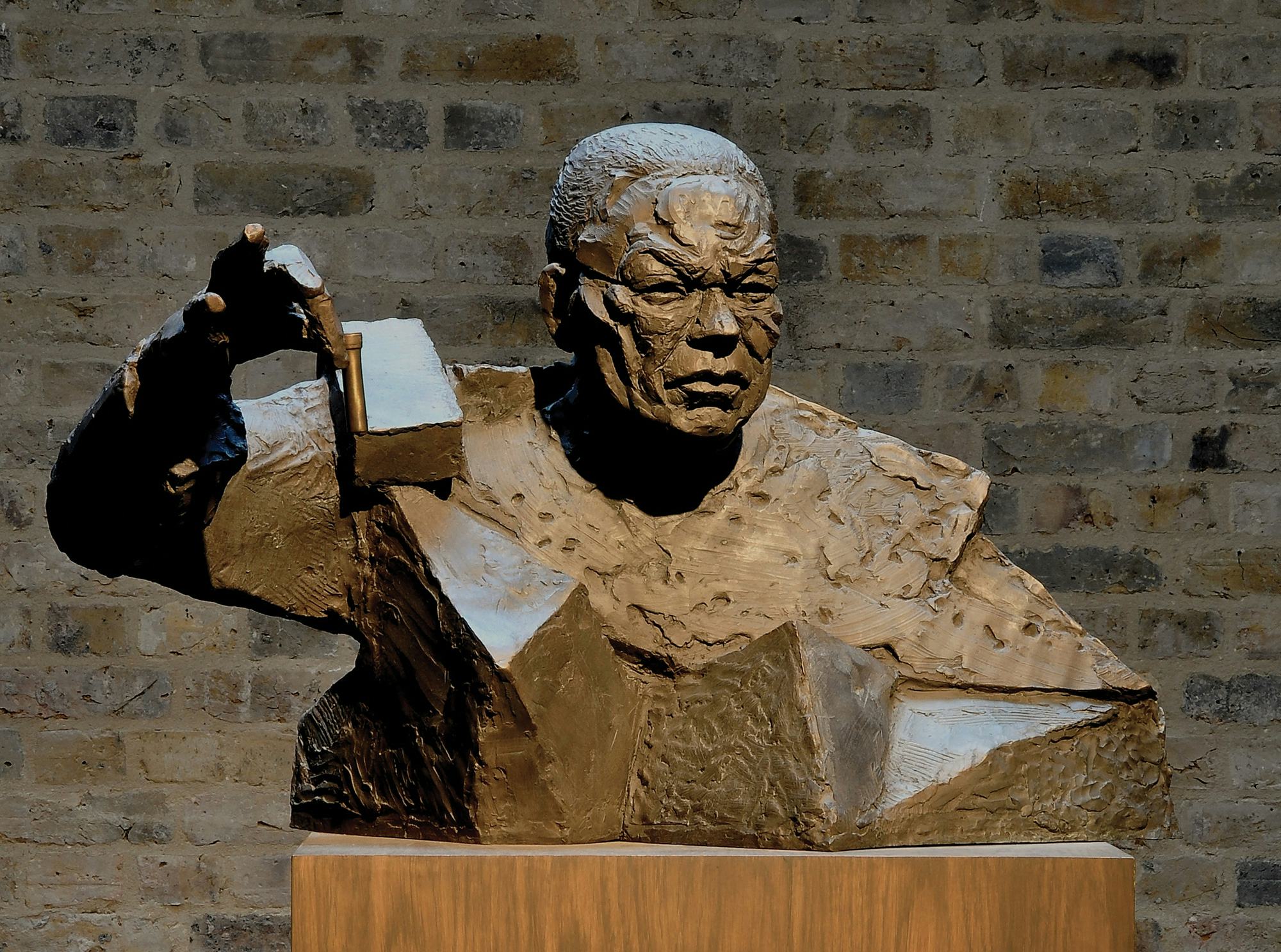 Meet Goshka Macuga, the Artist Whose Genius Is in the Footnotes