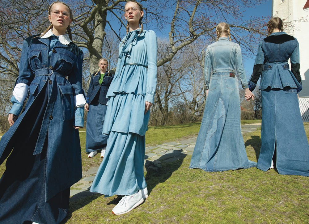 Model Ondria Hardin Has Figured Out the Secret to Just-Rolled-Out-of ...