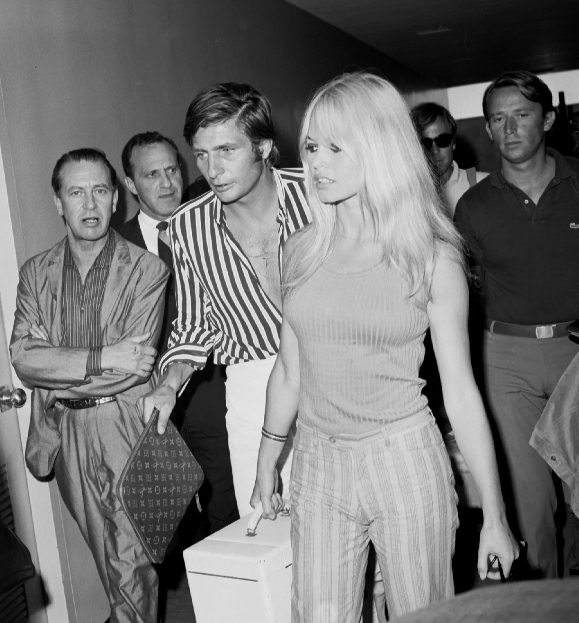 How Celebrity Airport Style Has Changed Over the Years, from Marilyn ...
