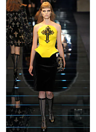 Runway: Versace Fall 2012