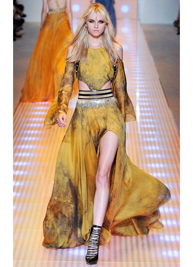 Runway: Versace Spring 2013