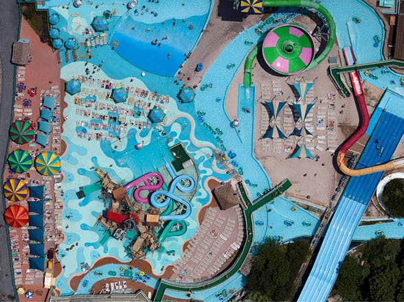 Second Splash: Kelly Klein Revisits the Pool