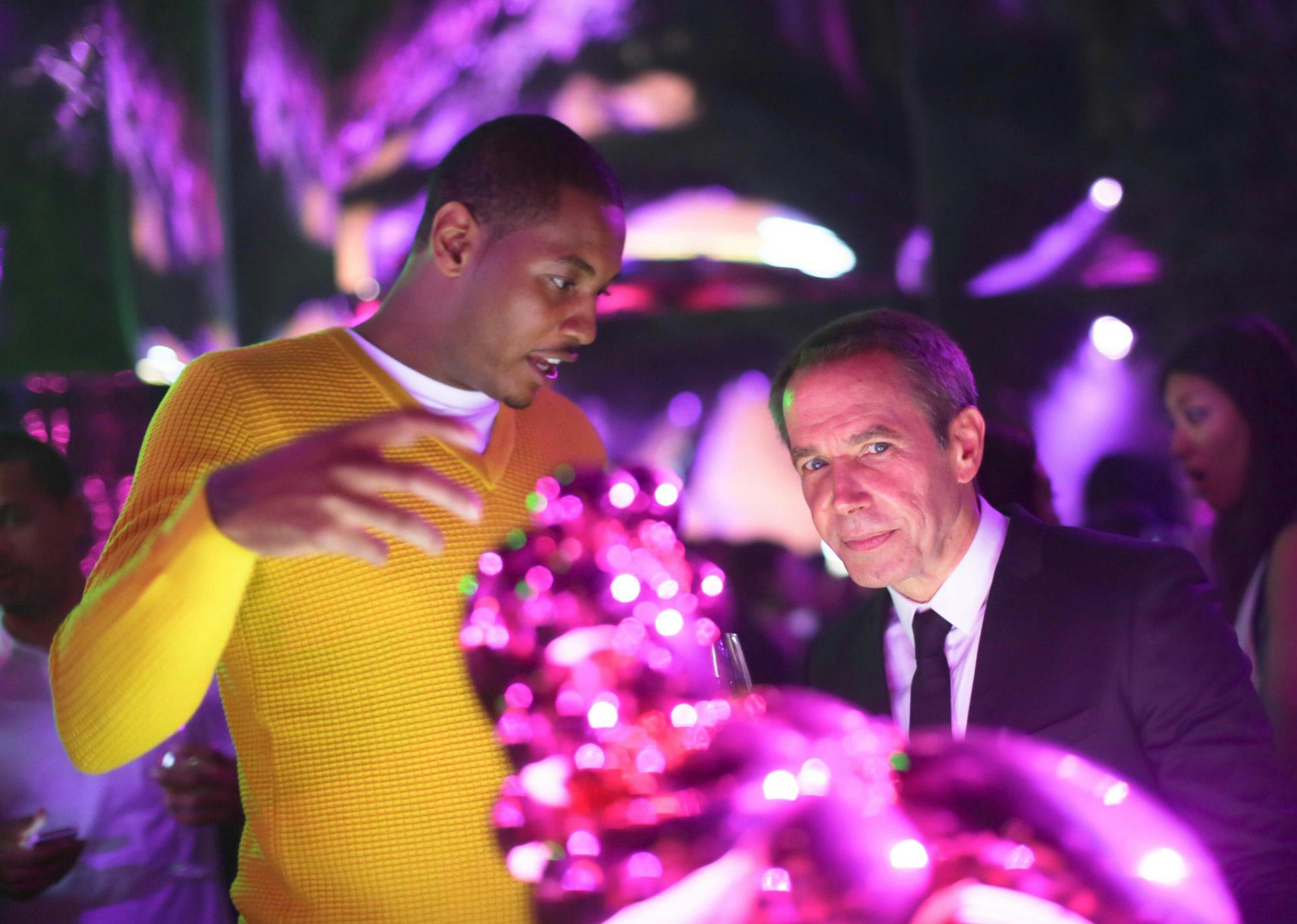 Jeff Koons Celebrates Life