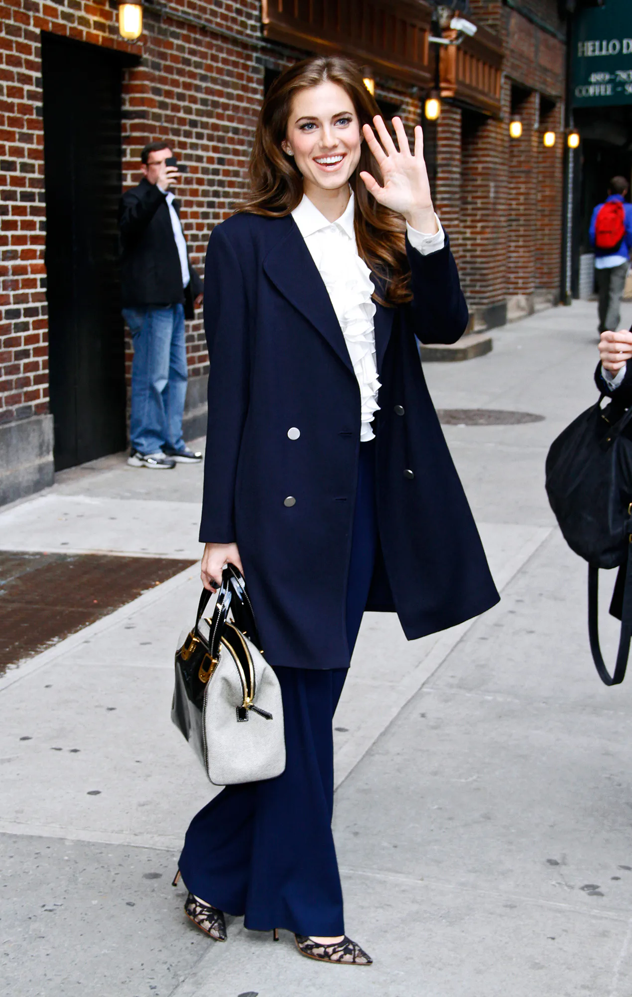 Musing on Allison Williams’s Best Looks