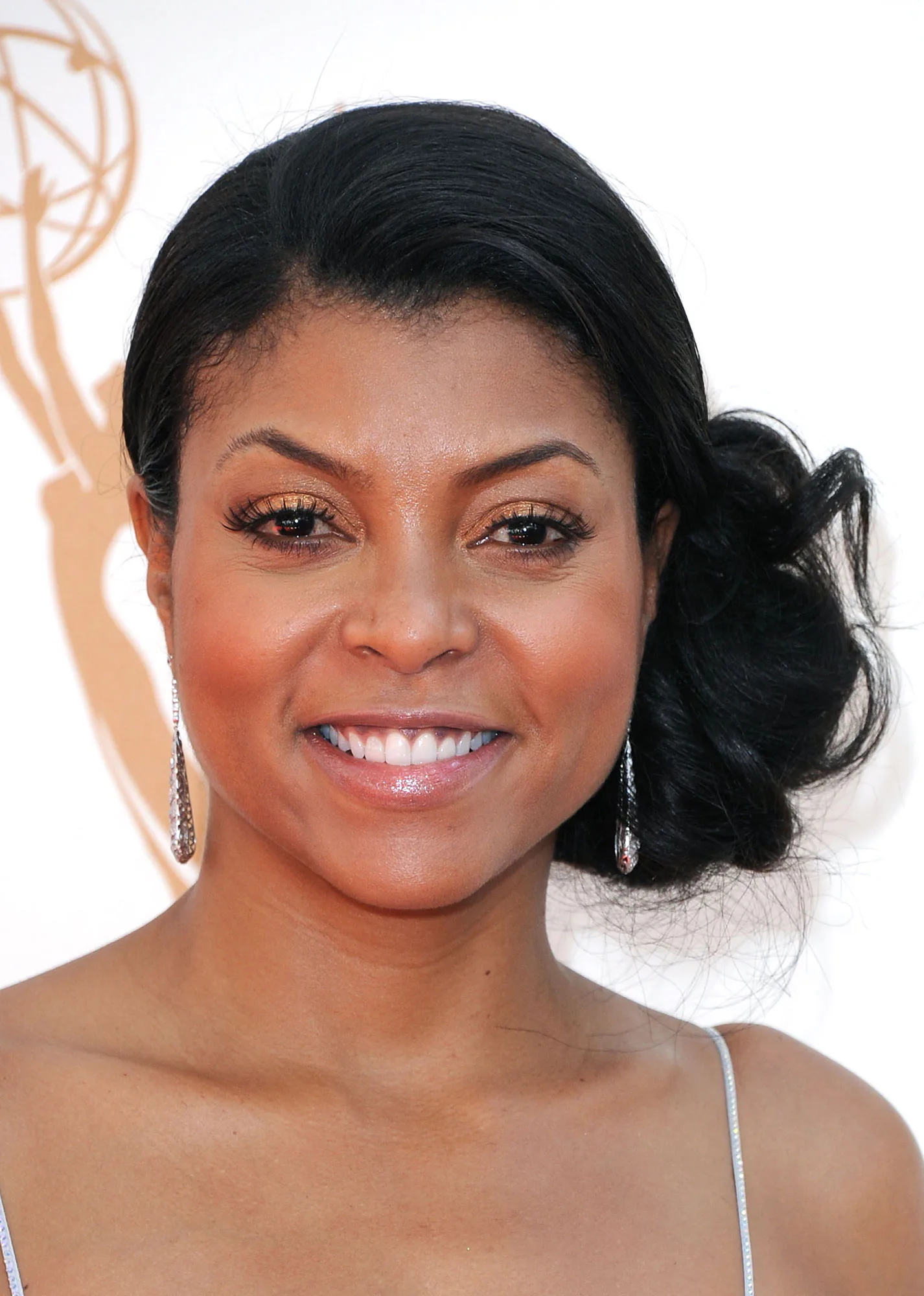 Taraji P. Henson Isn’t Afraid of Bold and Beautiful Hair and Makeup