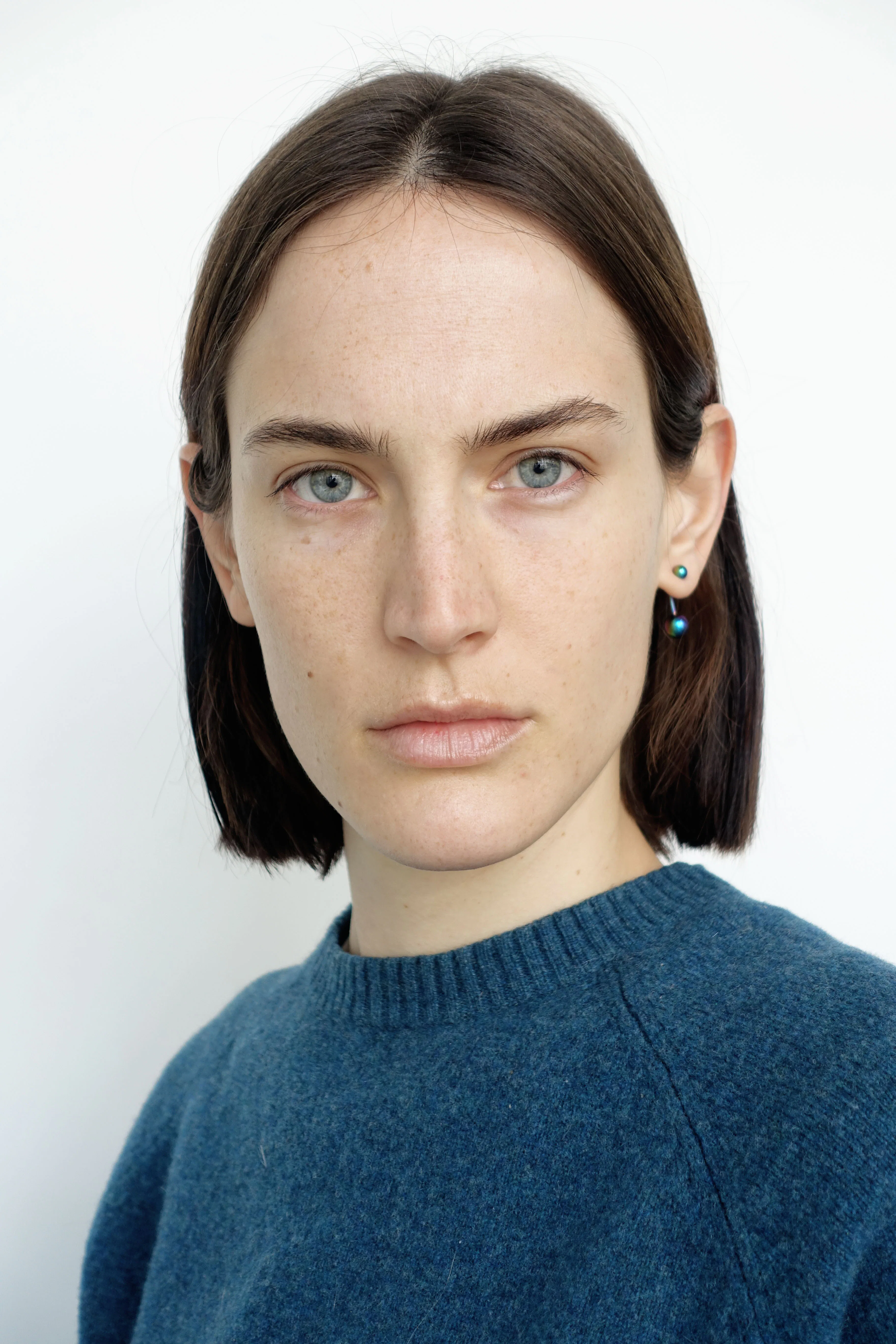 Photos: Model Jane Moseley Recommends Kale, Tortilla Chips, and “Some Acid”