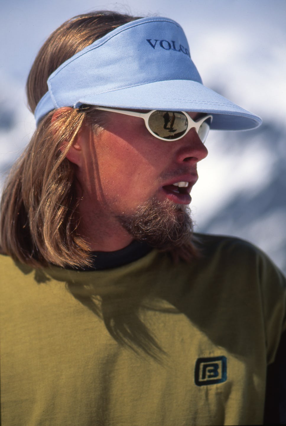 Here’s the Best ’90s Slope Style to Steal, Just in Time for ...