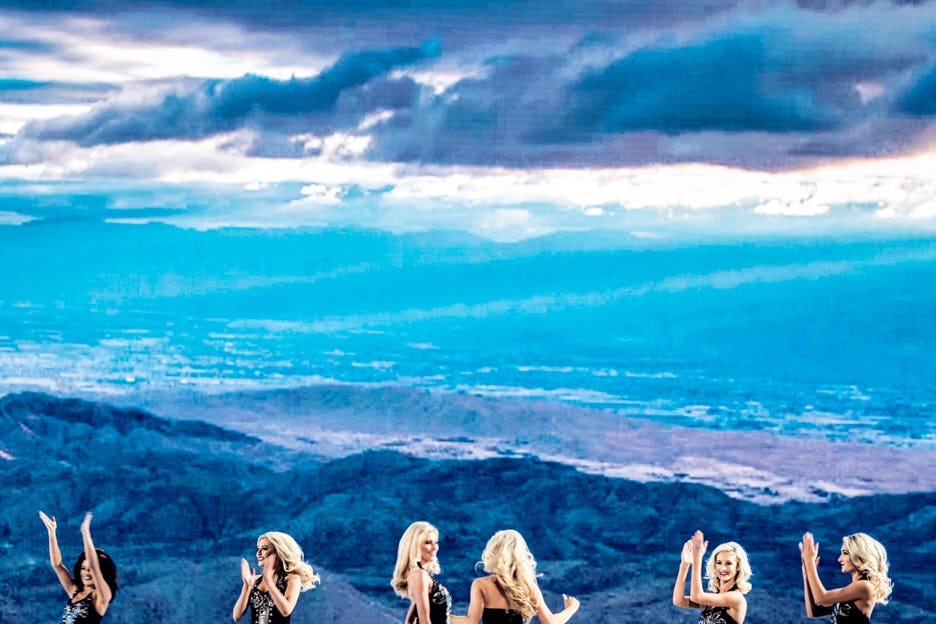 Donald Trump’s Inauguration Ball Was a Twilight Zone Featuring Caitlyn ...