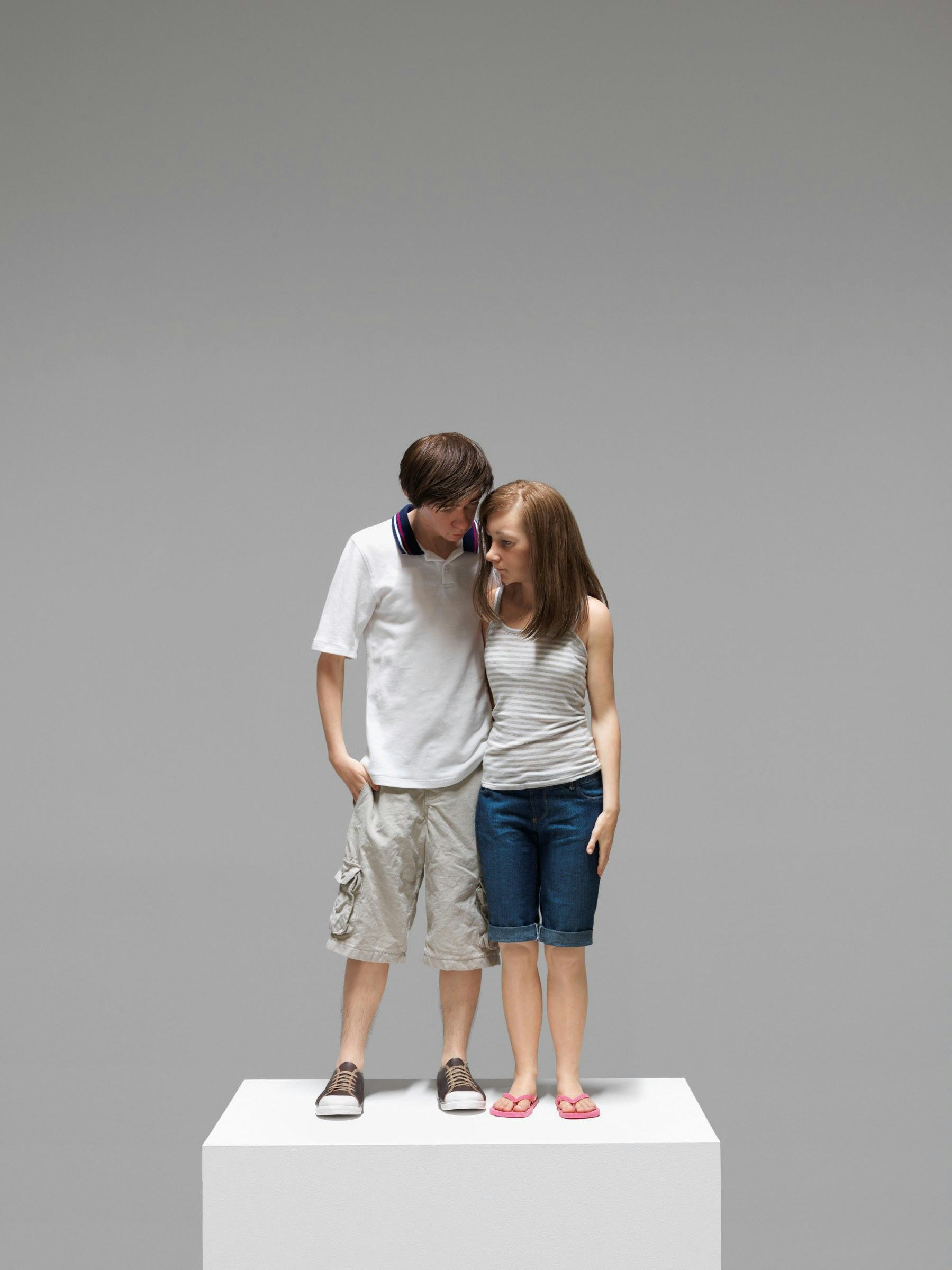 Ron Mueck’s Giant Sculptures of People Are Mesmerizing, Very Unsettling