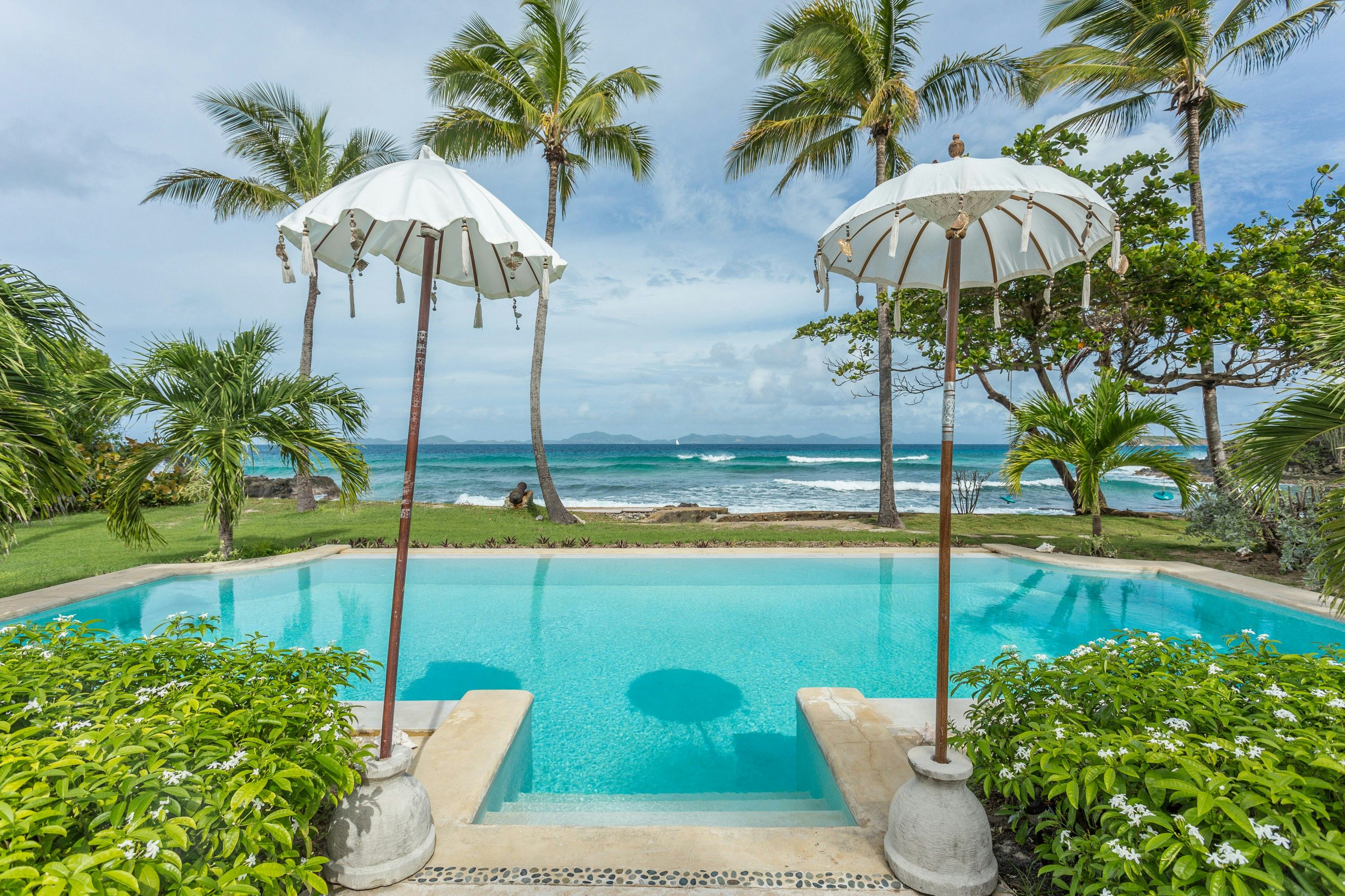 Ignore the Snowstorm and Get Lost in Images of the Best Pools of Mustique