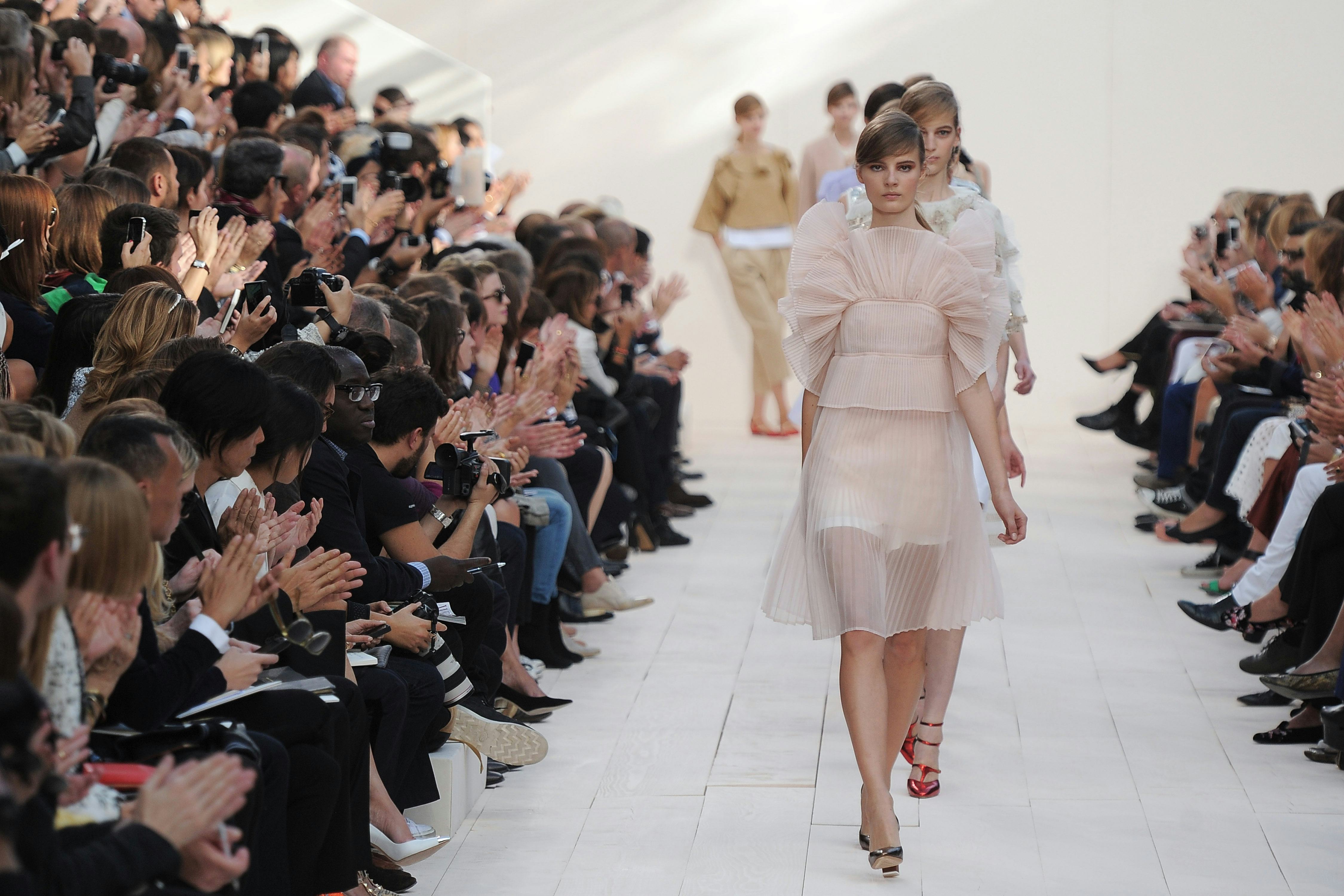 A Look Back at Chloé’s Revered Designers, From Karl Lagerfeld to Stella ...