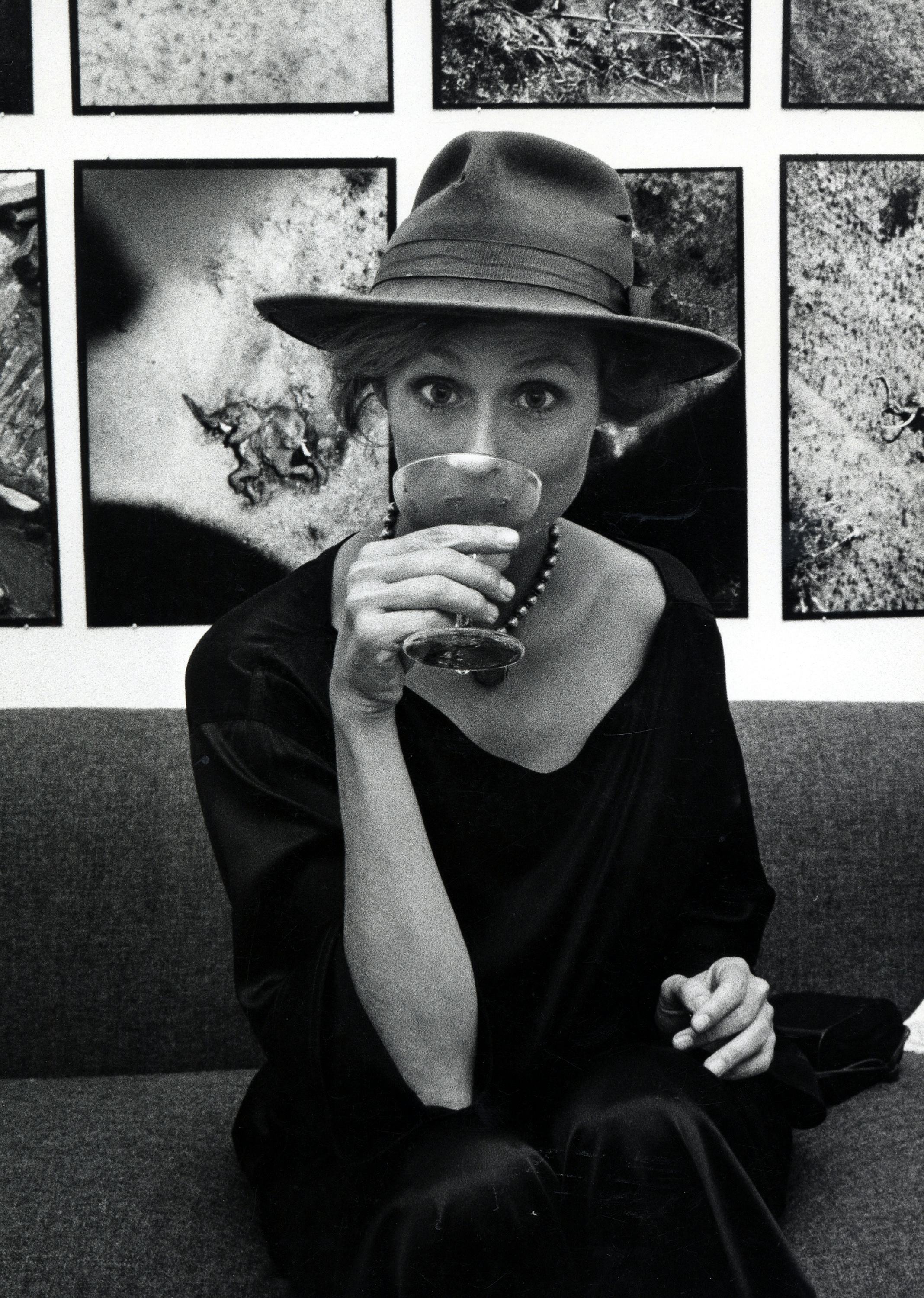 21 Glamorous Photos That Prove Lauren Hutton Was the Original It-Girl