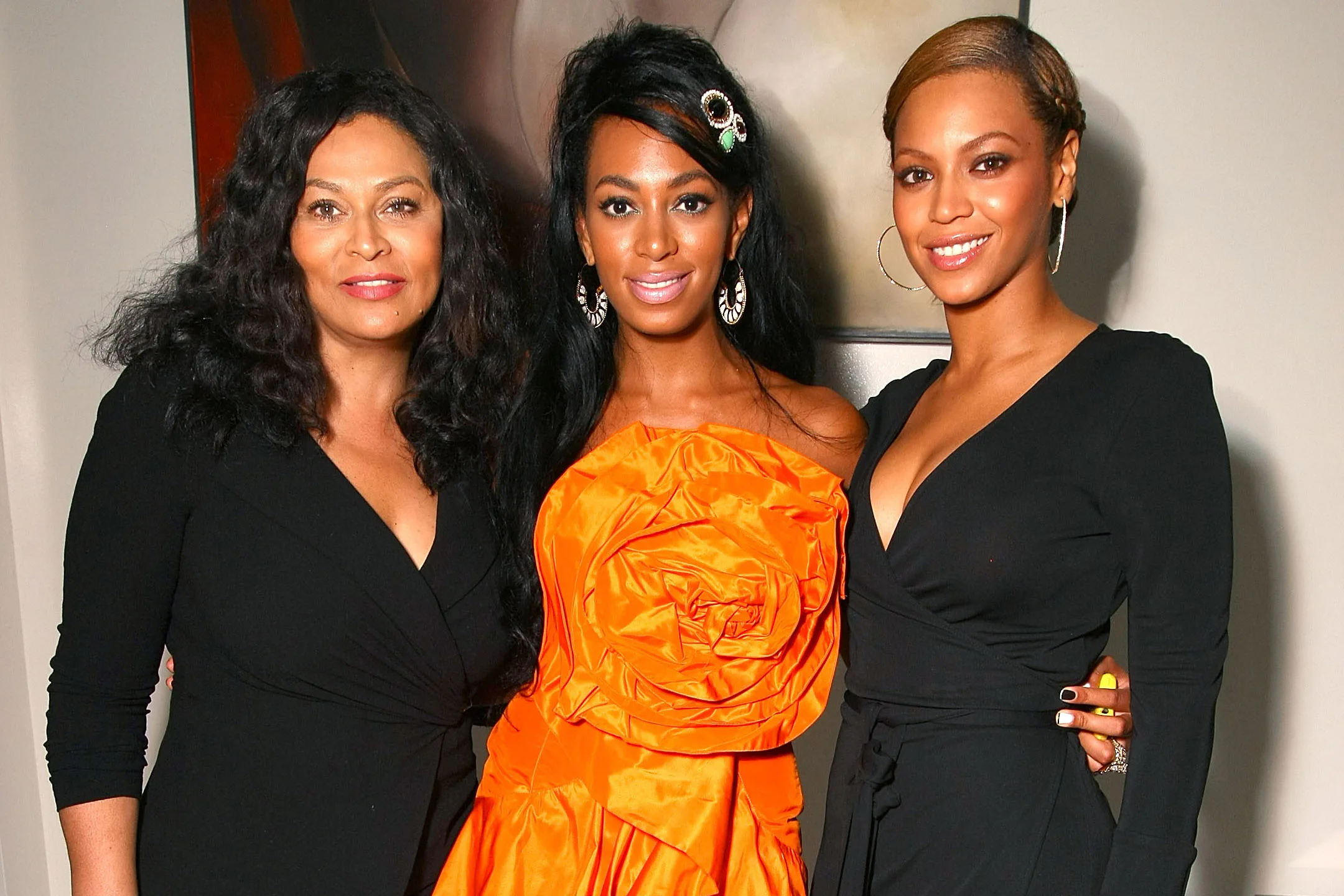Tina Knowles Publicly Guilt-Trips Solange on Instagram, Like a Pro