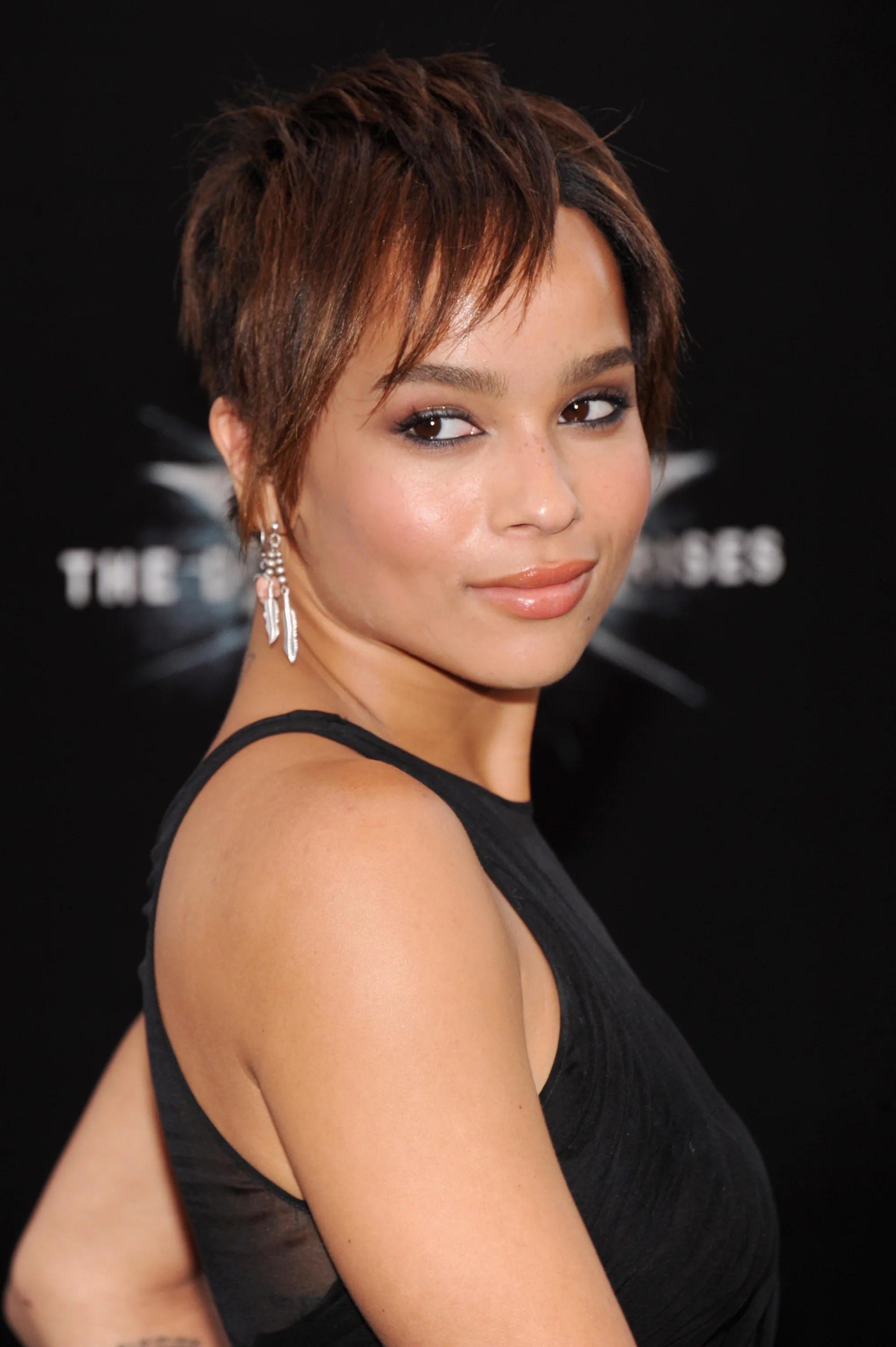 Zoë Kravitz Unveils Brunette Pixie Cut