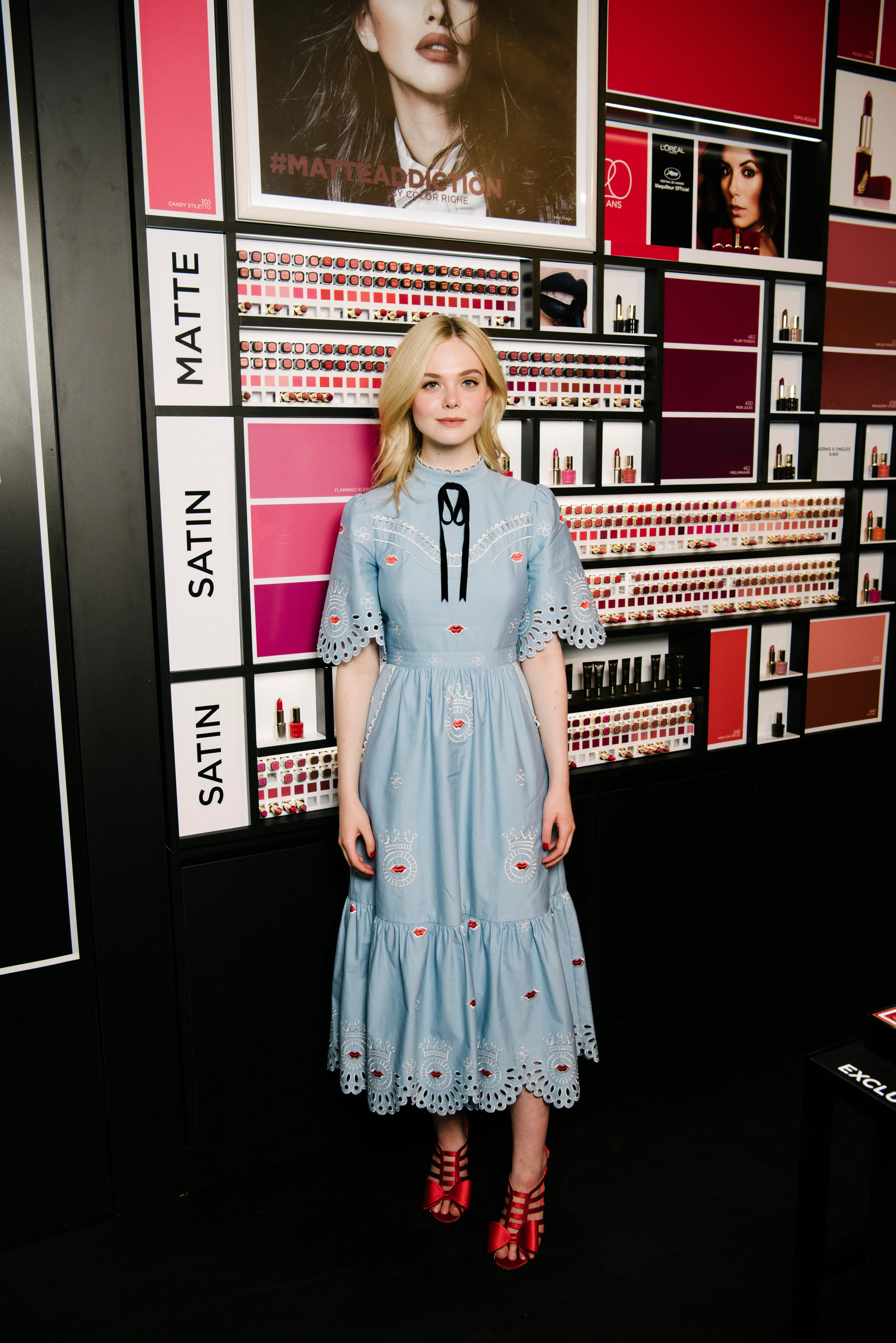 Elle Fanning Plays the Author of “Frankenstein” in the First Trailer ...
