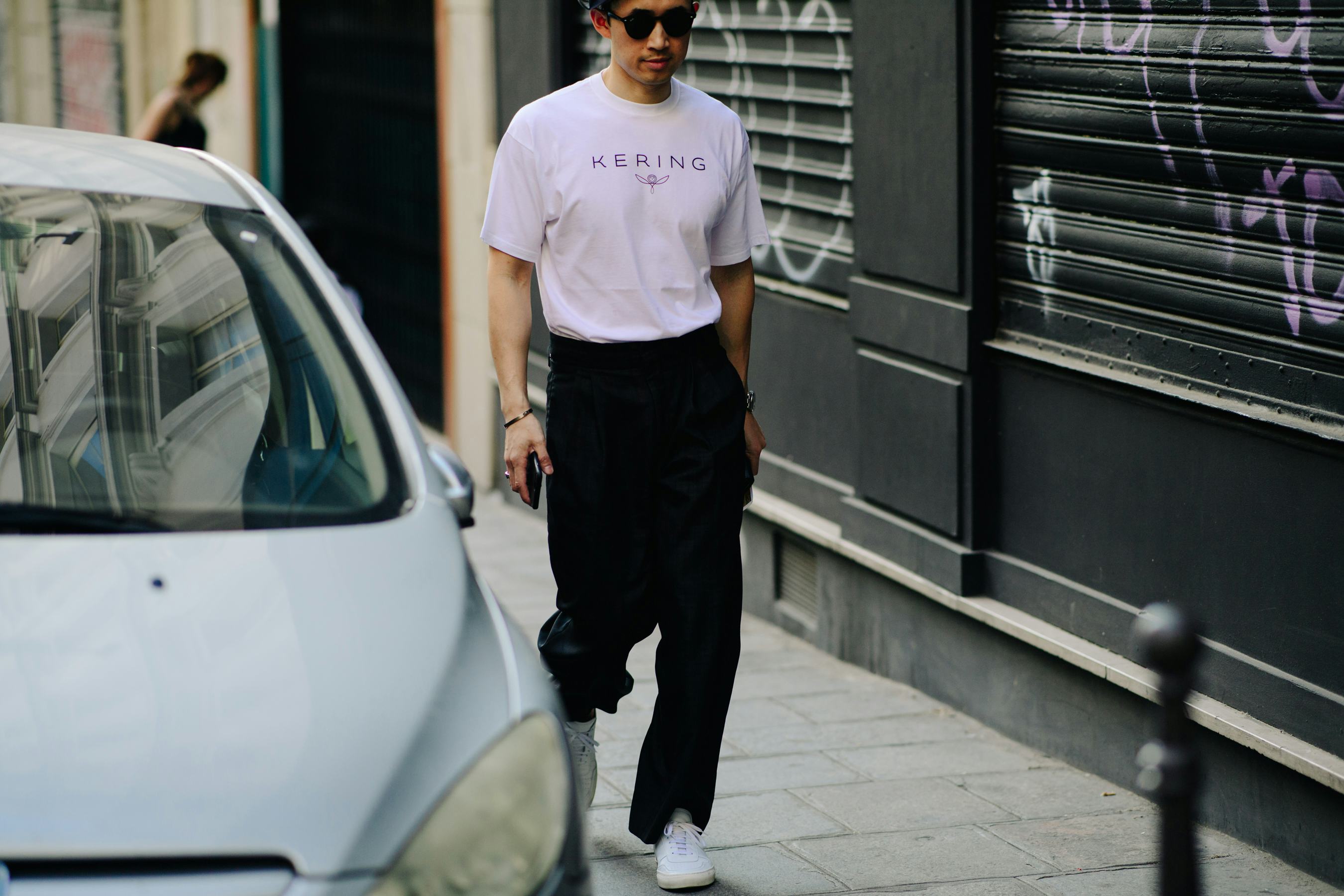 The Most Stylish Men in Paris Are Into the Dad Off-Duty Look