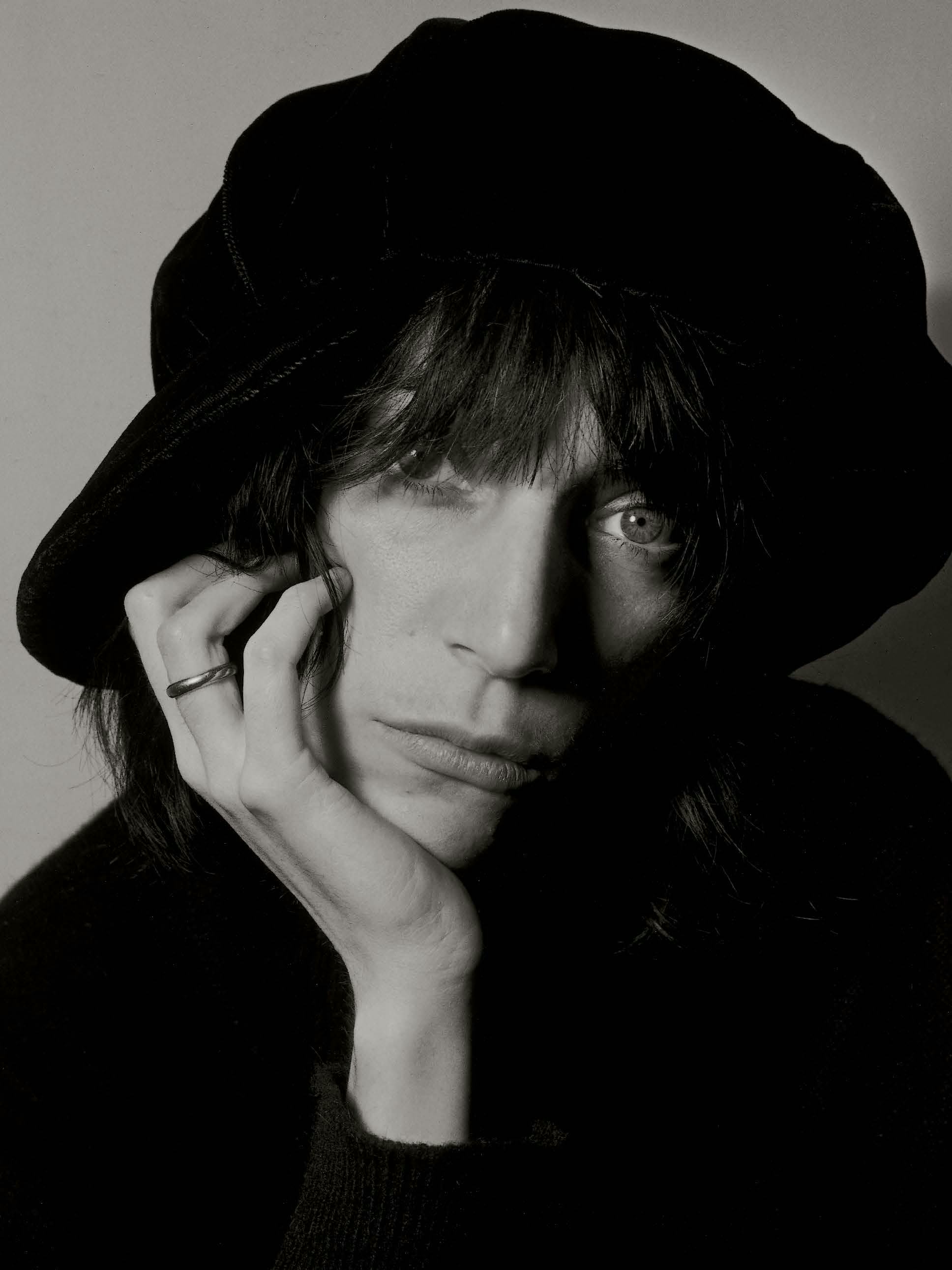 See Patti Smith in All Her ’60s and ’70s Era Glory in Rare Photographs ...
