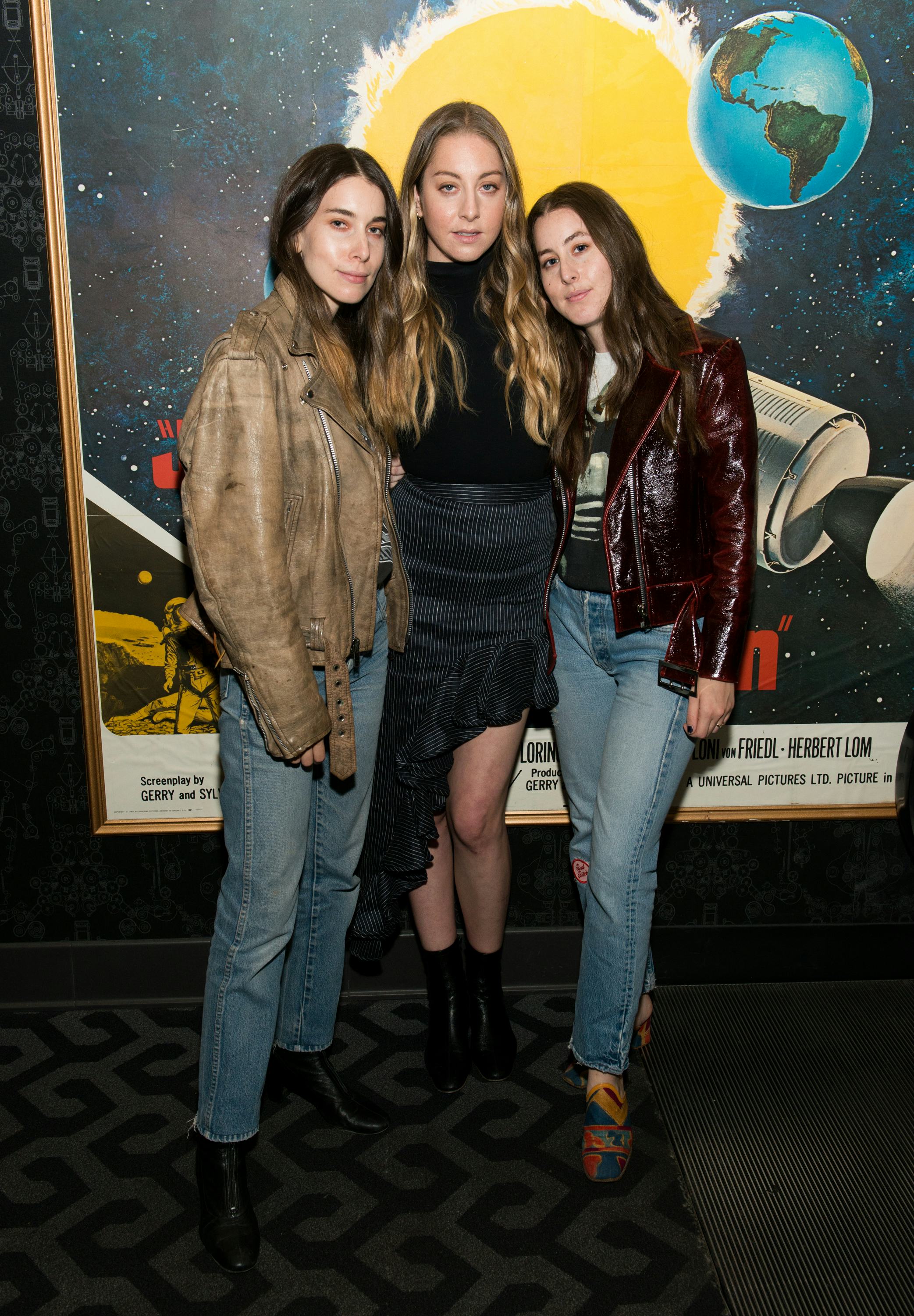 The Haim Sisters Have Perfected Laid-Back ’70s Style on Stage and on ...
