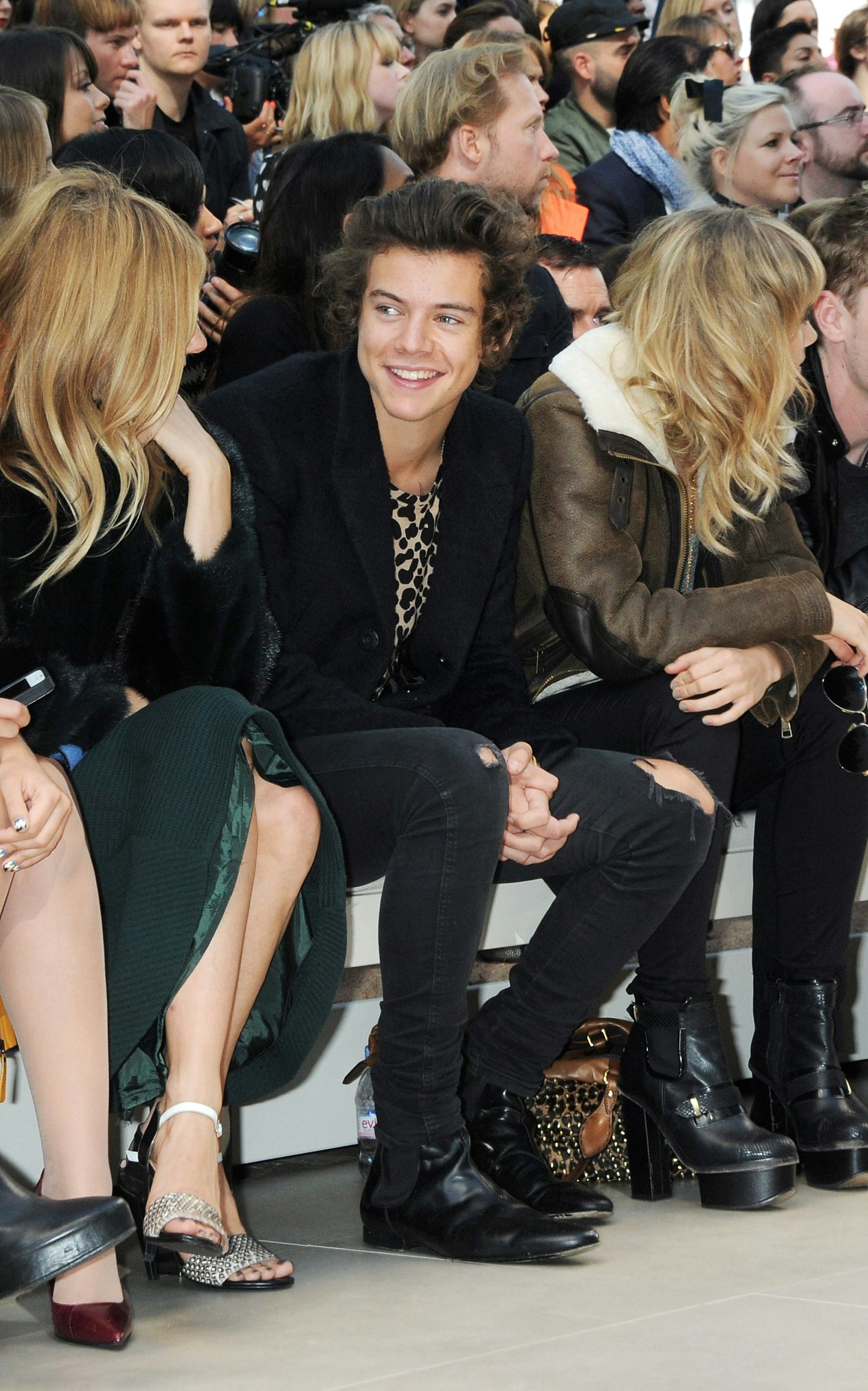 5 Daring Hair and Makeup Trends that Men Should Try Off the Runway