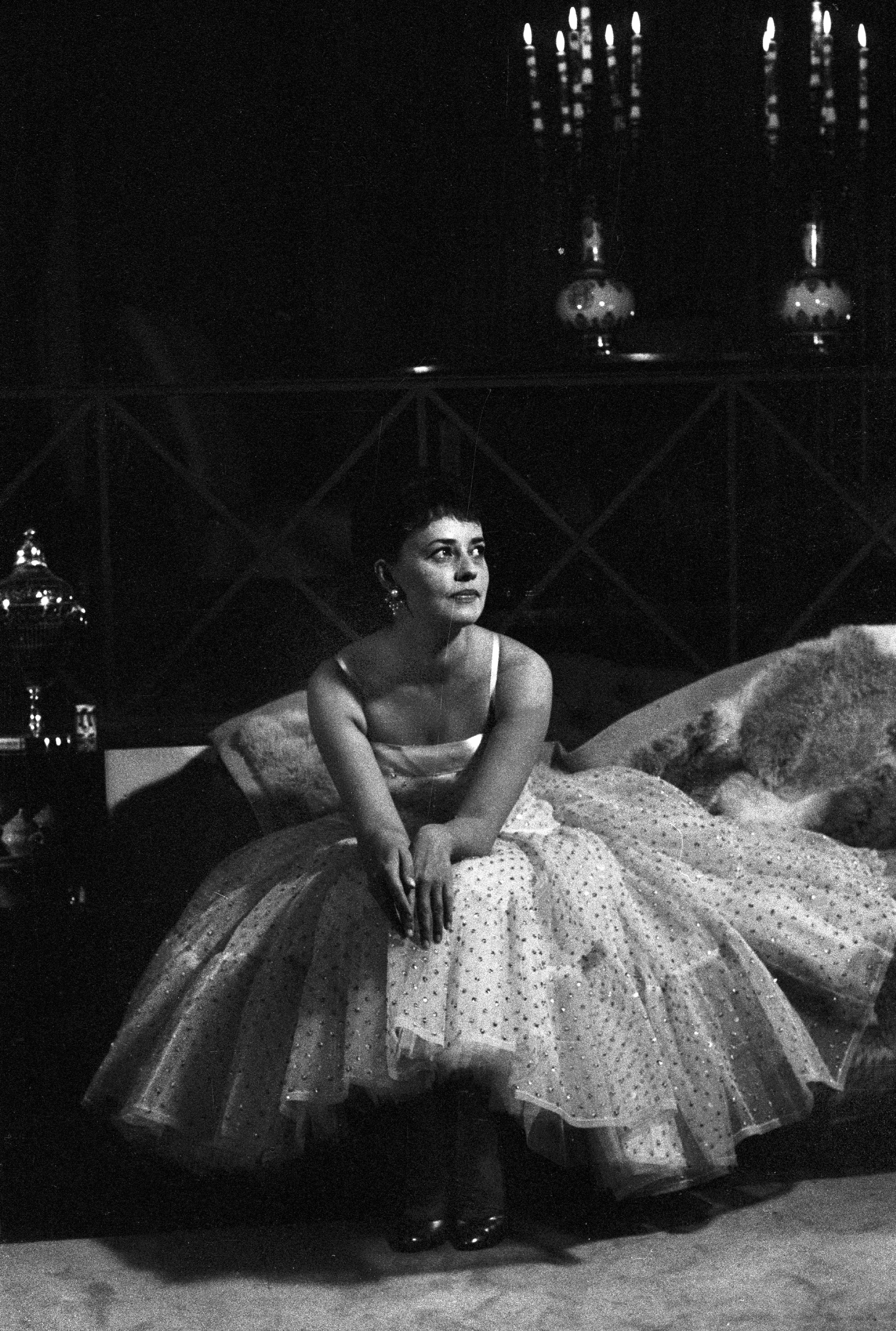 Jeanne Moreau Through the Years: A Look Back at the Late French Actress ...