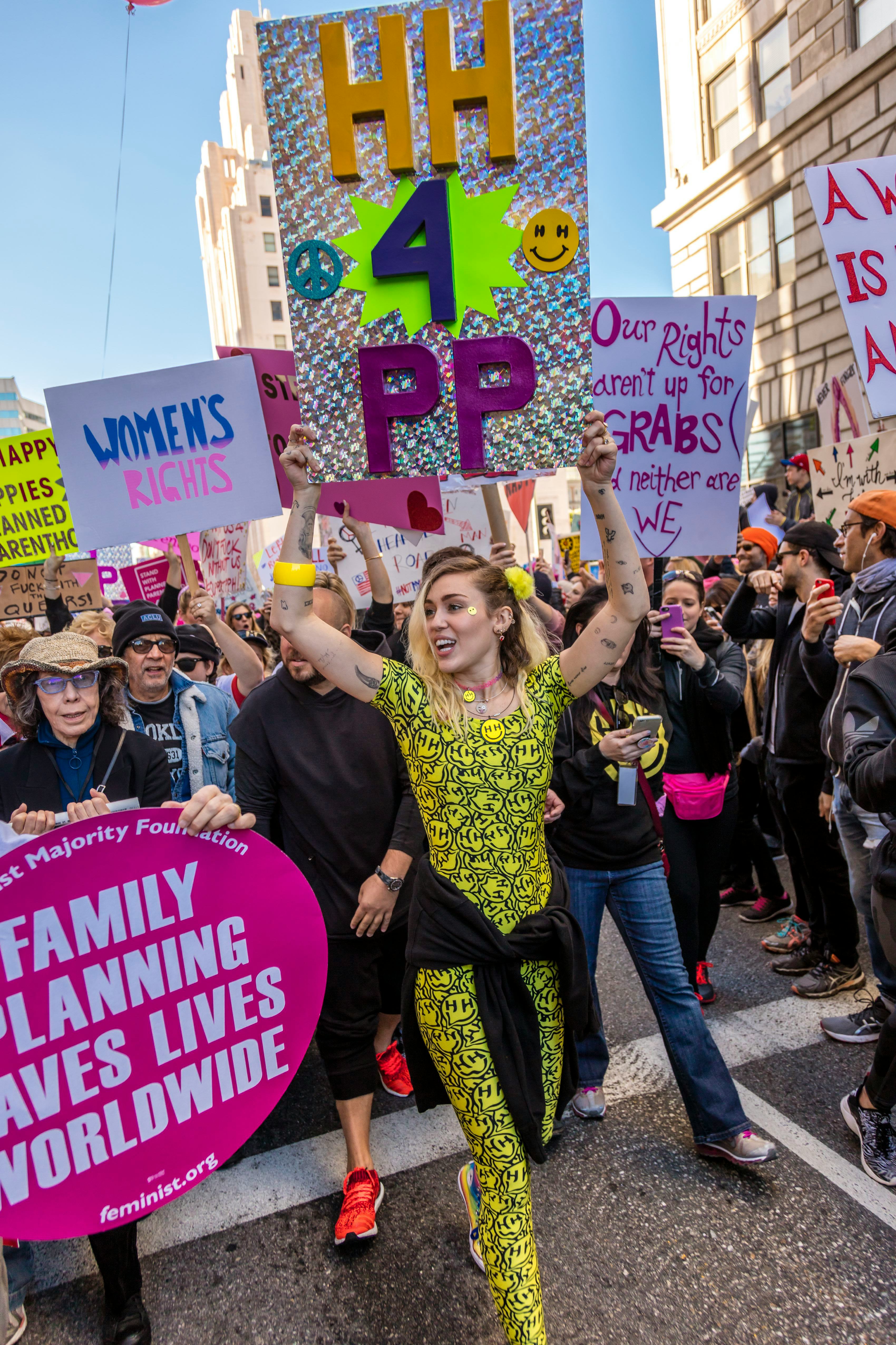 How Celebrities Protest in the Streets: A Visual History of George ...