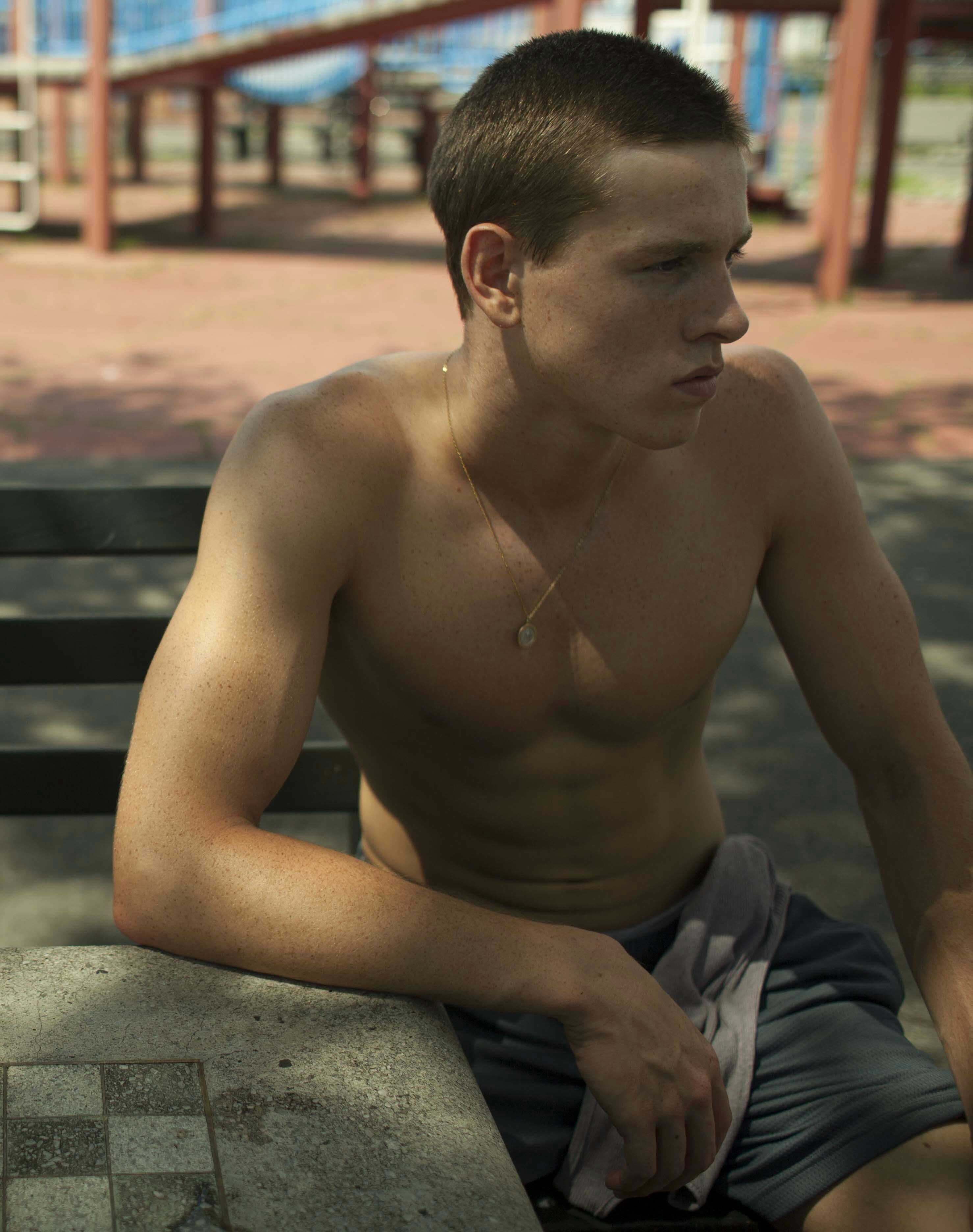 Beach Rats Star Harris Dickinson Can’t Handle Your Thirsty DMs