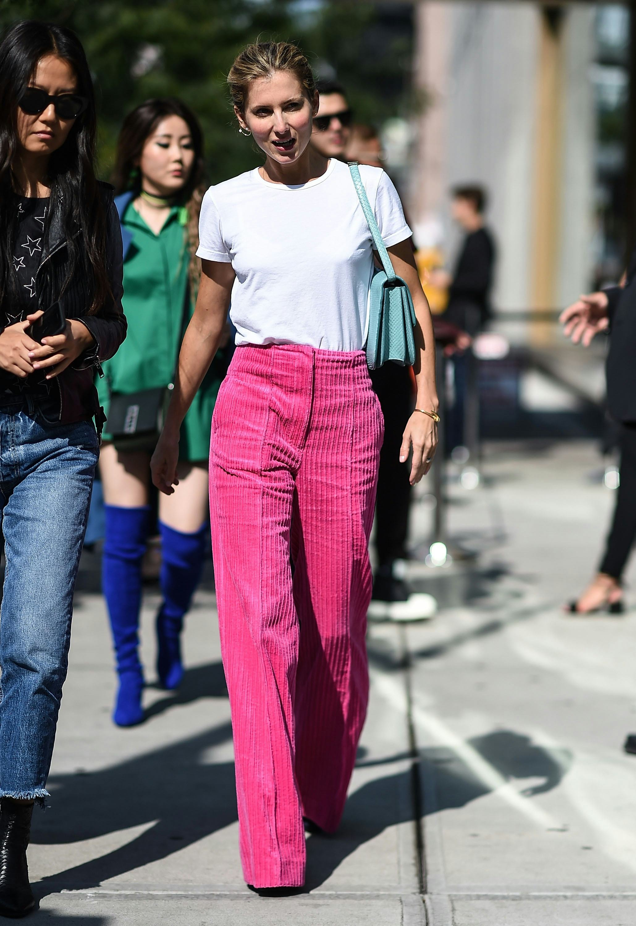Bright, Notice-Me Pink Was New York Fashion Week’s Biggest Street Style ...