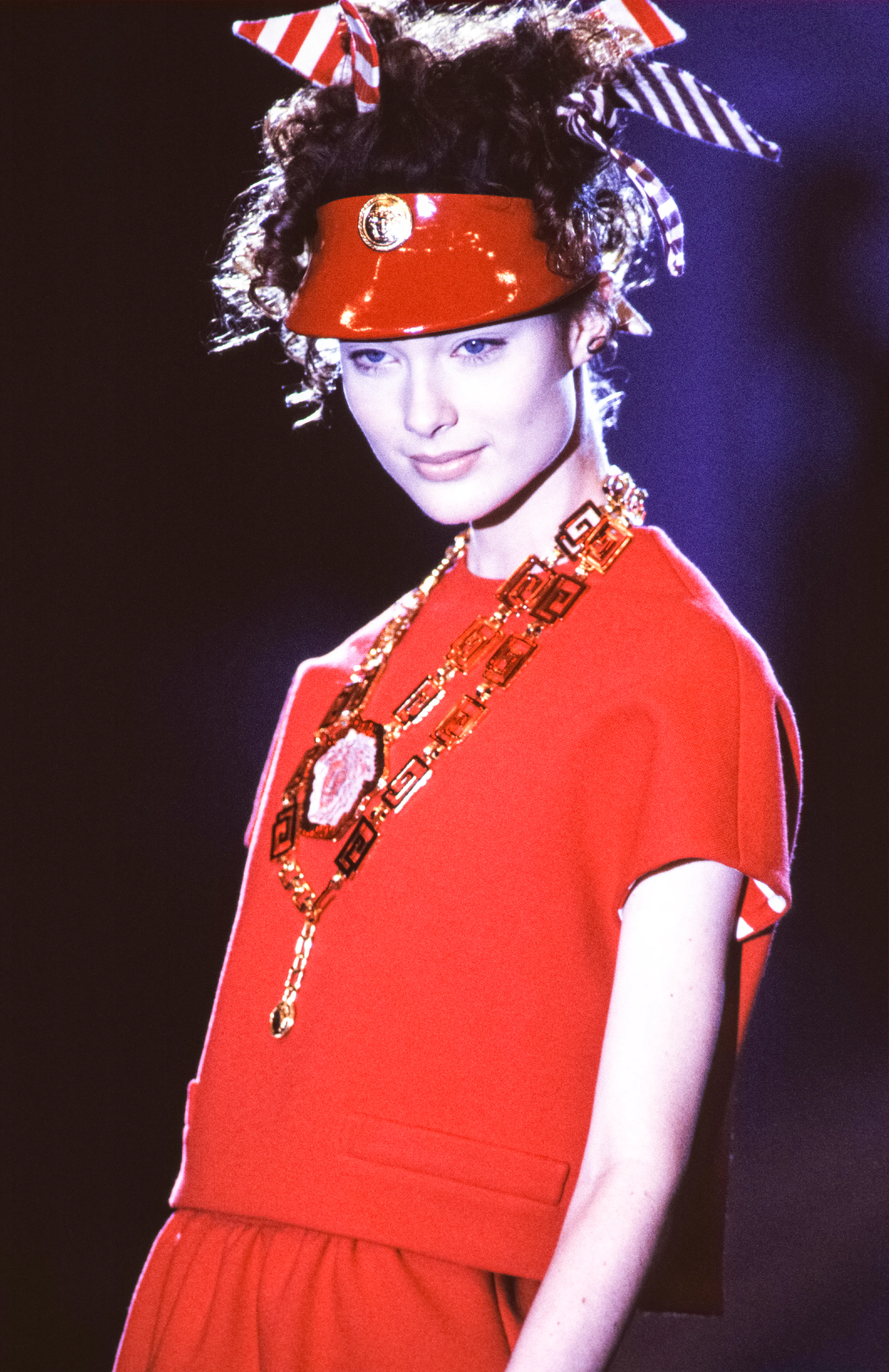 Versace Reunited Your Favorite ’90s Supermodels for a Bold Tribute to ...
