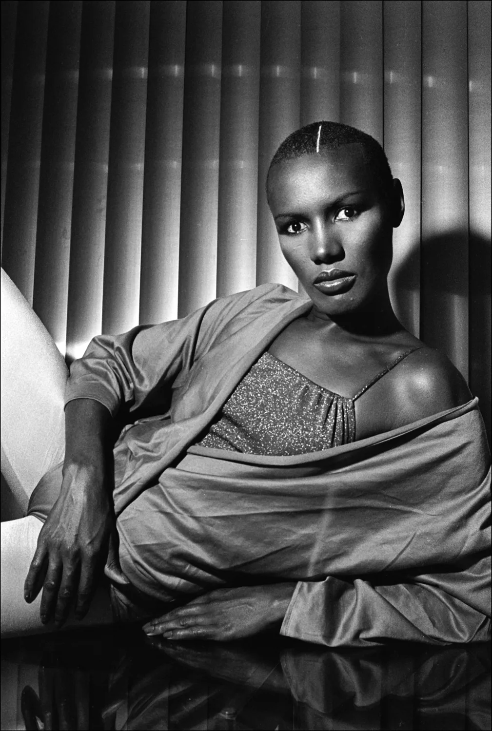 Grace Jones Wore a Shrub on the Red Carpet and Pulled It Off, as Only ...