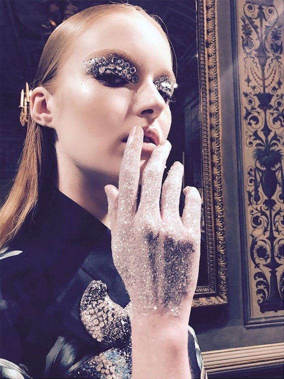 7 Over-the-Top Colorful, Glittery Makeup Looks from Milan Fashion Week ...