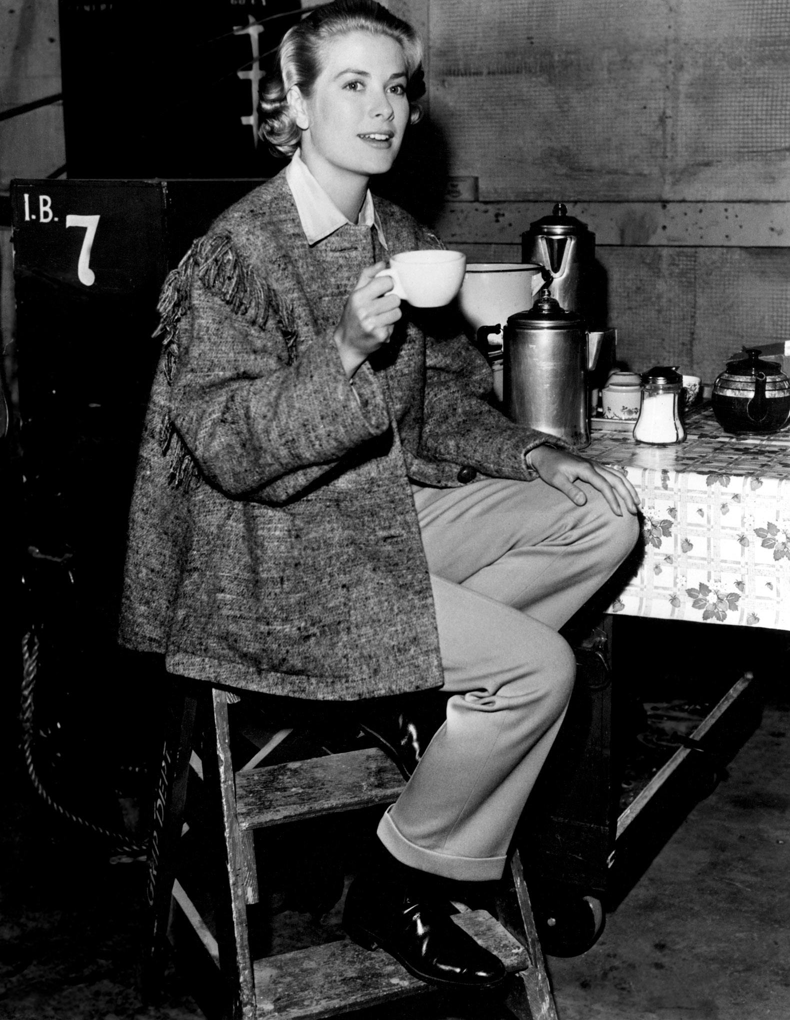 See Stunning Vintage Photos of Grace Kelly, On-Set and Off