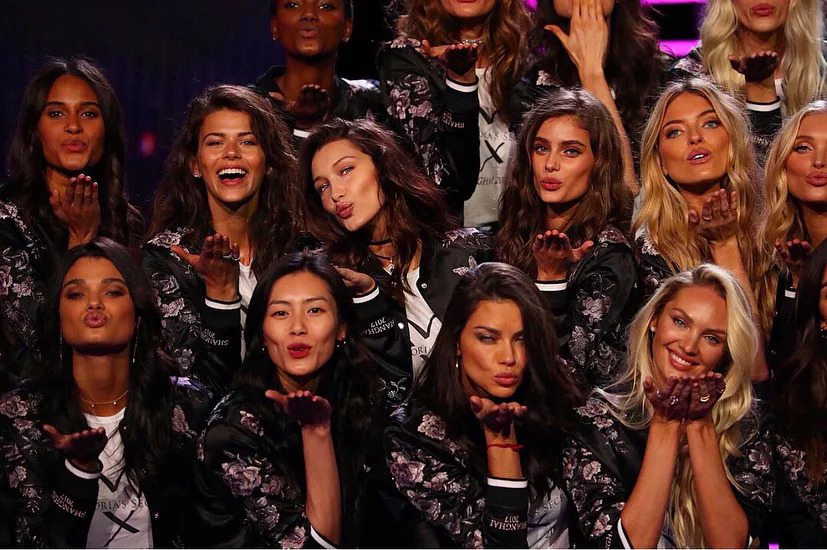 Victoria’s Secret Fashion Show 2017 Sets Harry Styles, Miguel, and More ...