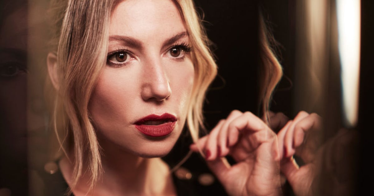 Ari Graynor on the Meta-Absurdism of The Disaster Artist, and Its ... Ari Graynor on the Meta-Absurdism of The Disaster Artist, and Its ...
