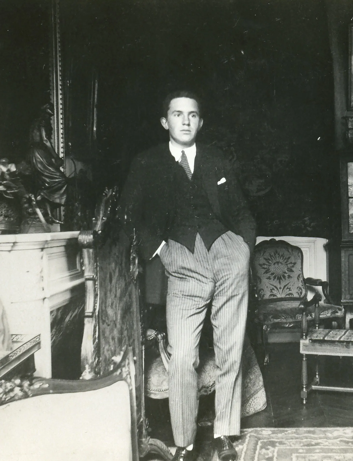The High Society Love Story Behind Dominique and John De Menil’s ...