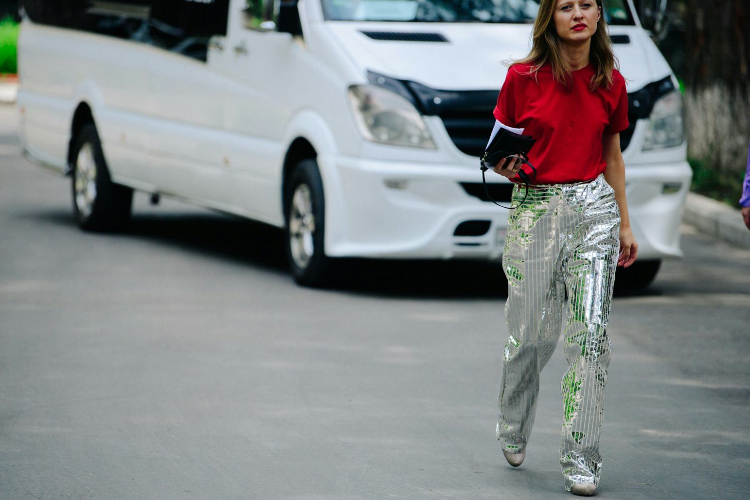 Tbilisi Street Style Proves That ’90s Looks Are Here to Stay