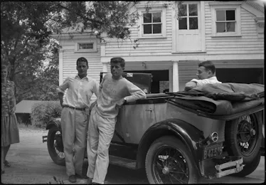An Arrestingly Intimate Look At the Kennedy Family And Their Personal ...