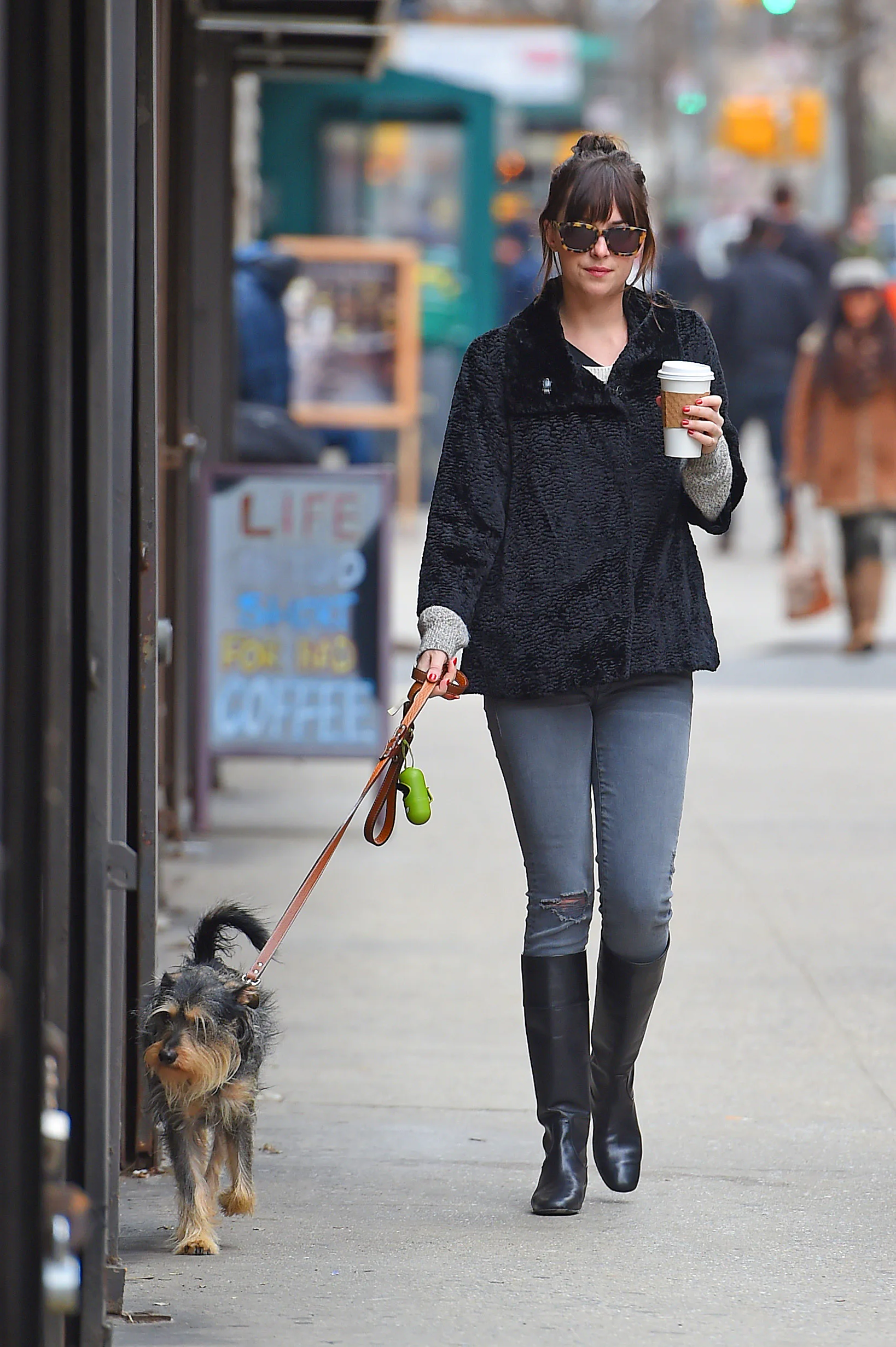 On National Coffee Day, 20 Celebrities That Prove a Coffee Cup Is the ...