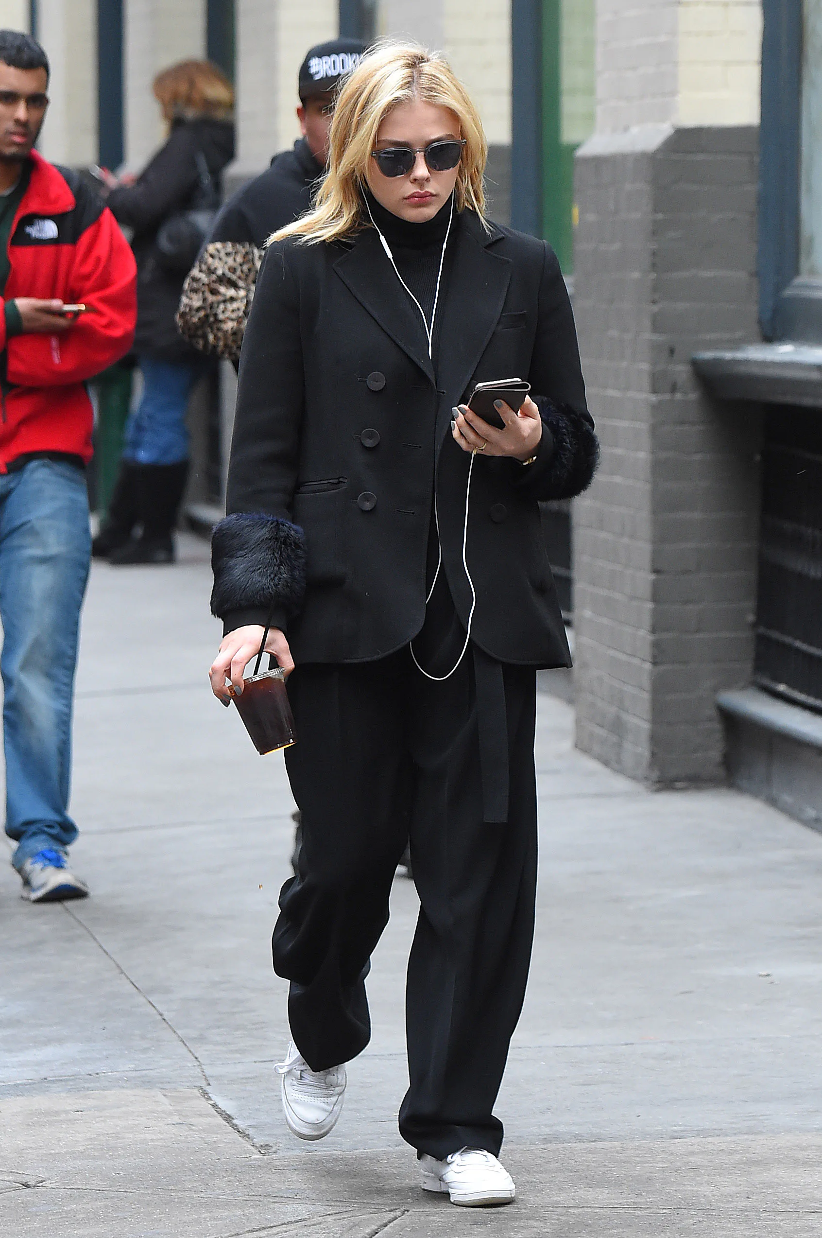 On National Coffee Day, 20 Celebrities That Prove a Coffee Cup Is the ...