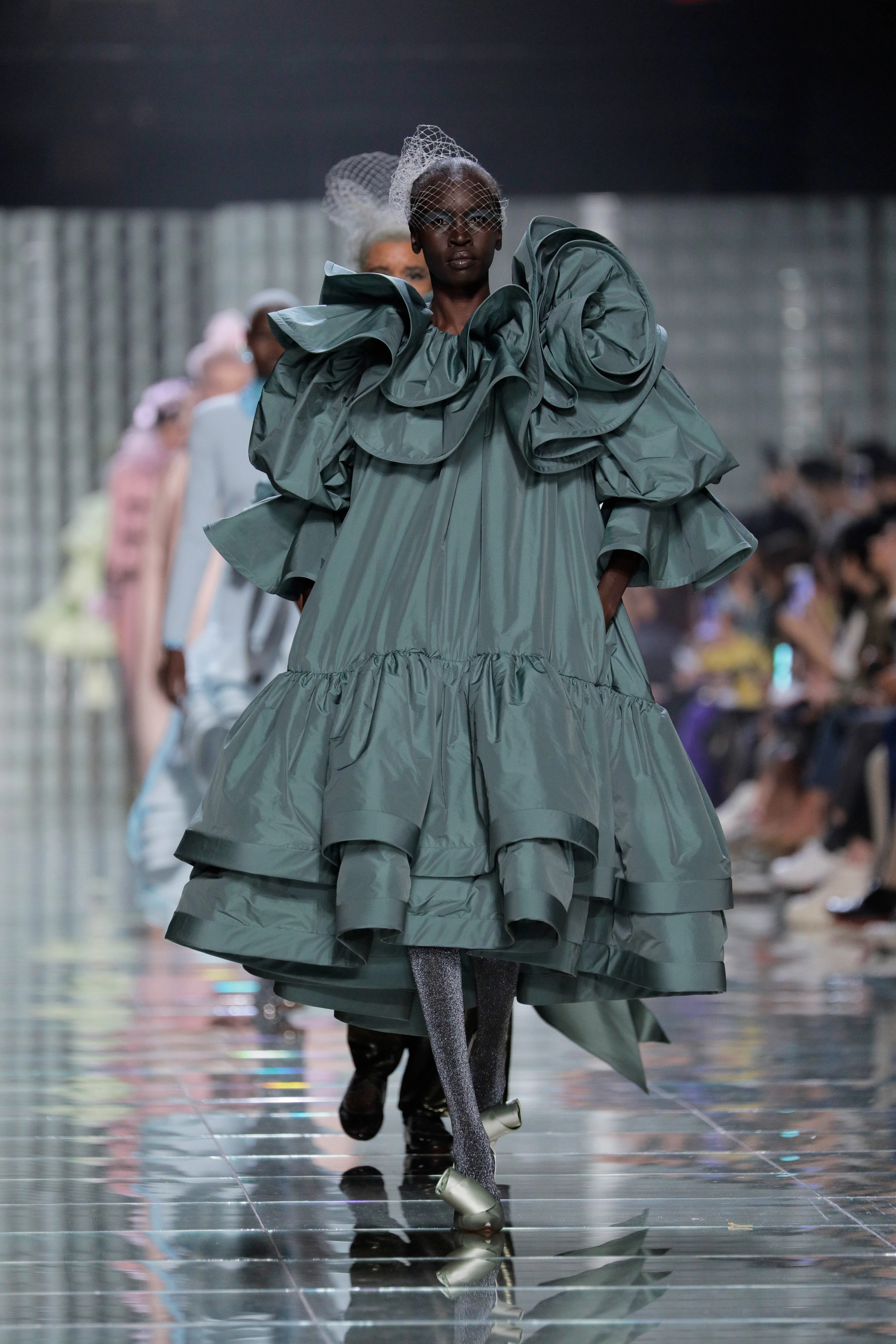 All of the Supers and ’90s Models Who Ruled the Spring 2019 Runways ...