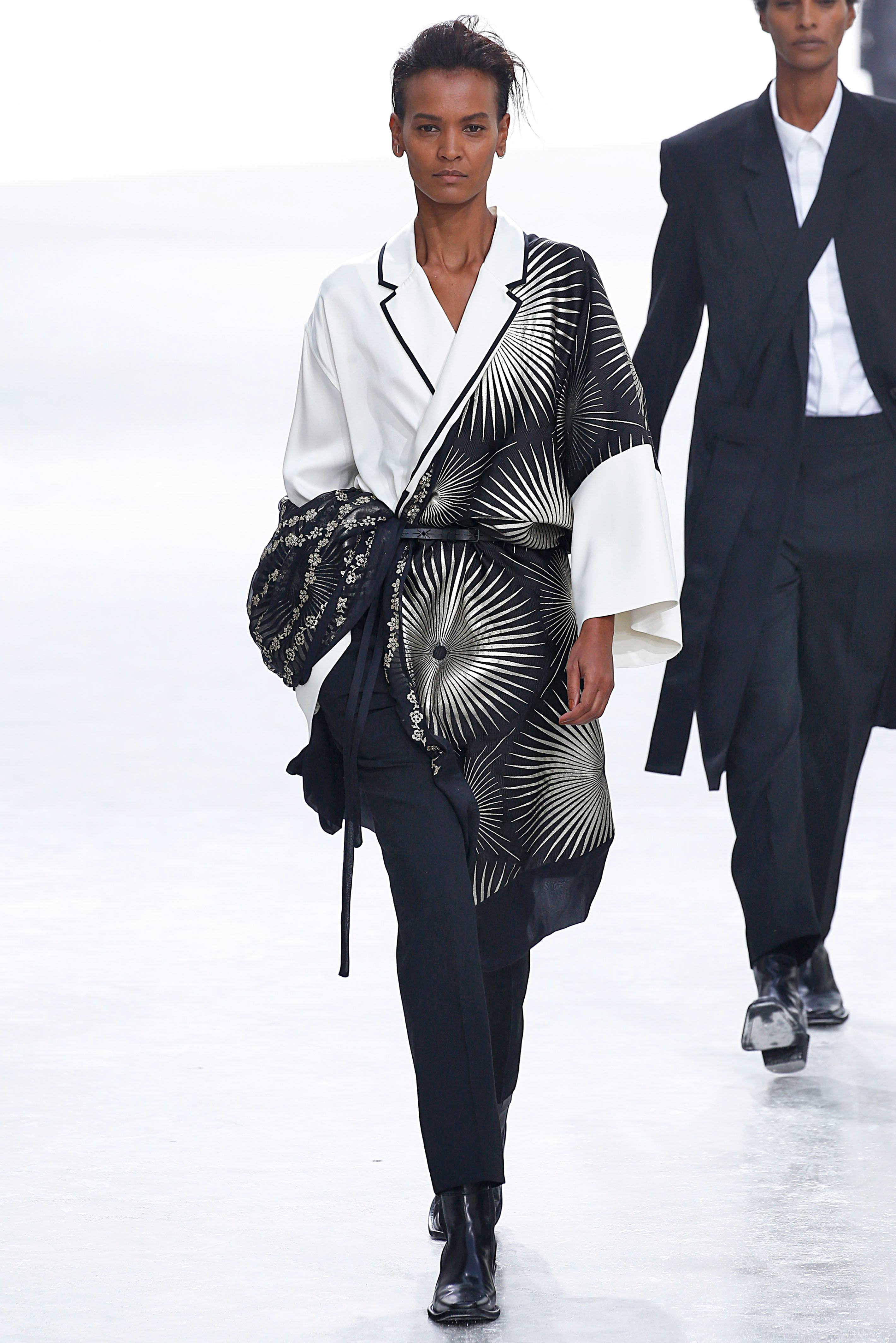 All of the Supers and ’90s Models Who Ruled the Spring 2019 Runways ...