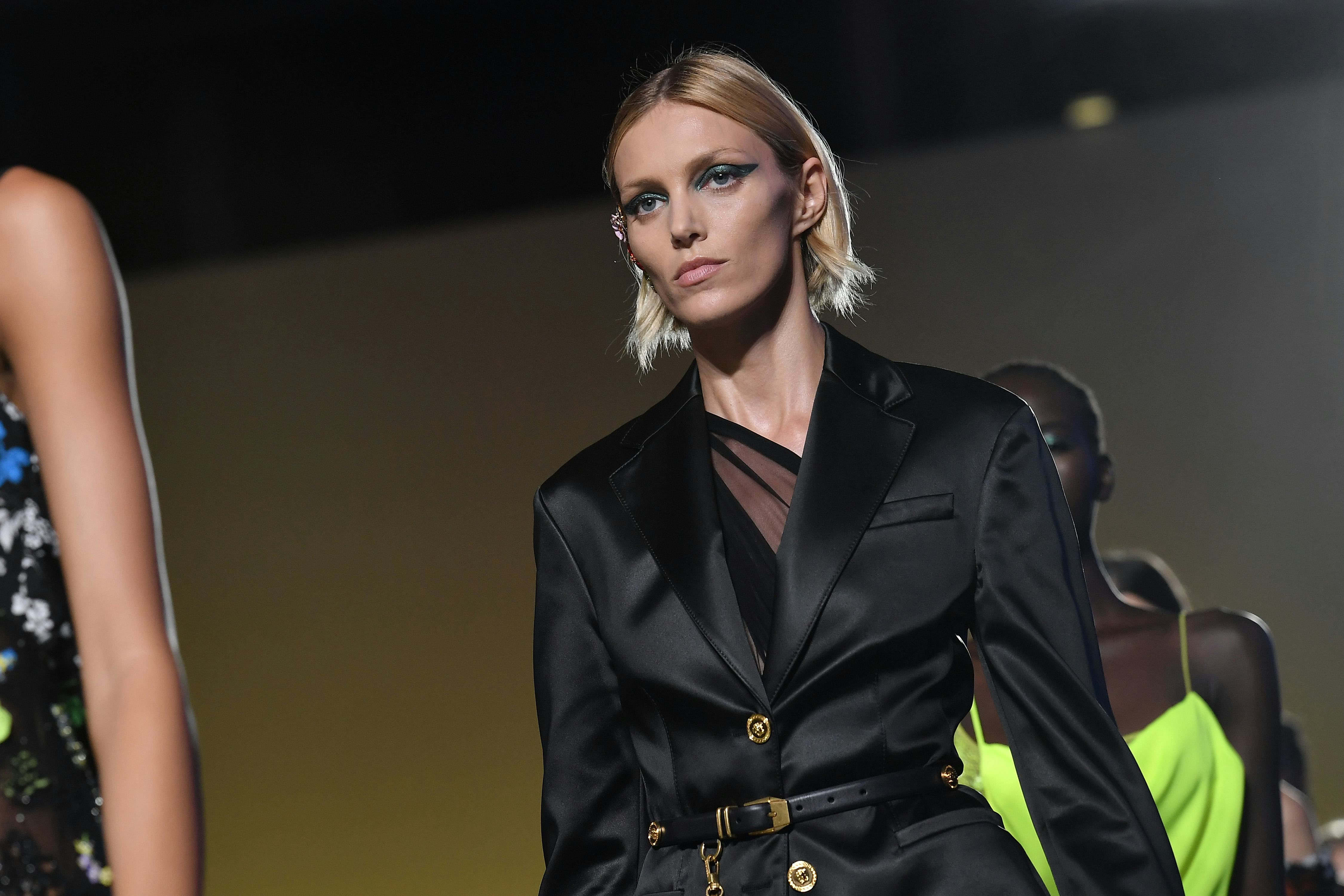 All of the Supers and ’90s Models Who Ruled the Spring 2019 Runways ...