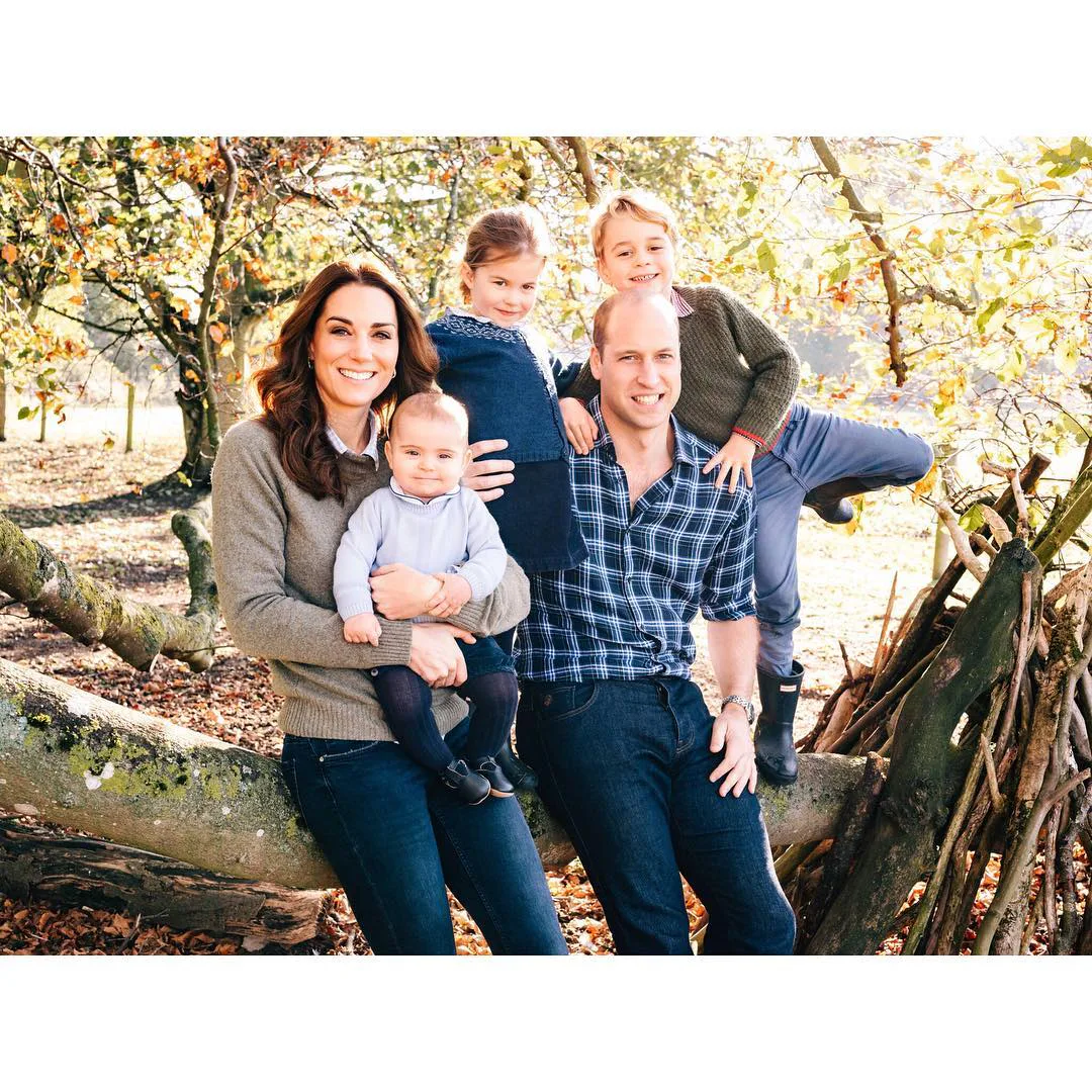 The Cheesiest Celebrity Holiday Cards of All Time: From the Royals to ...