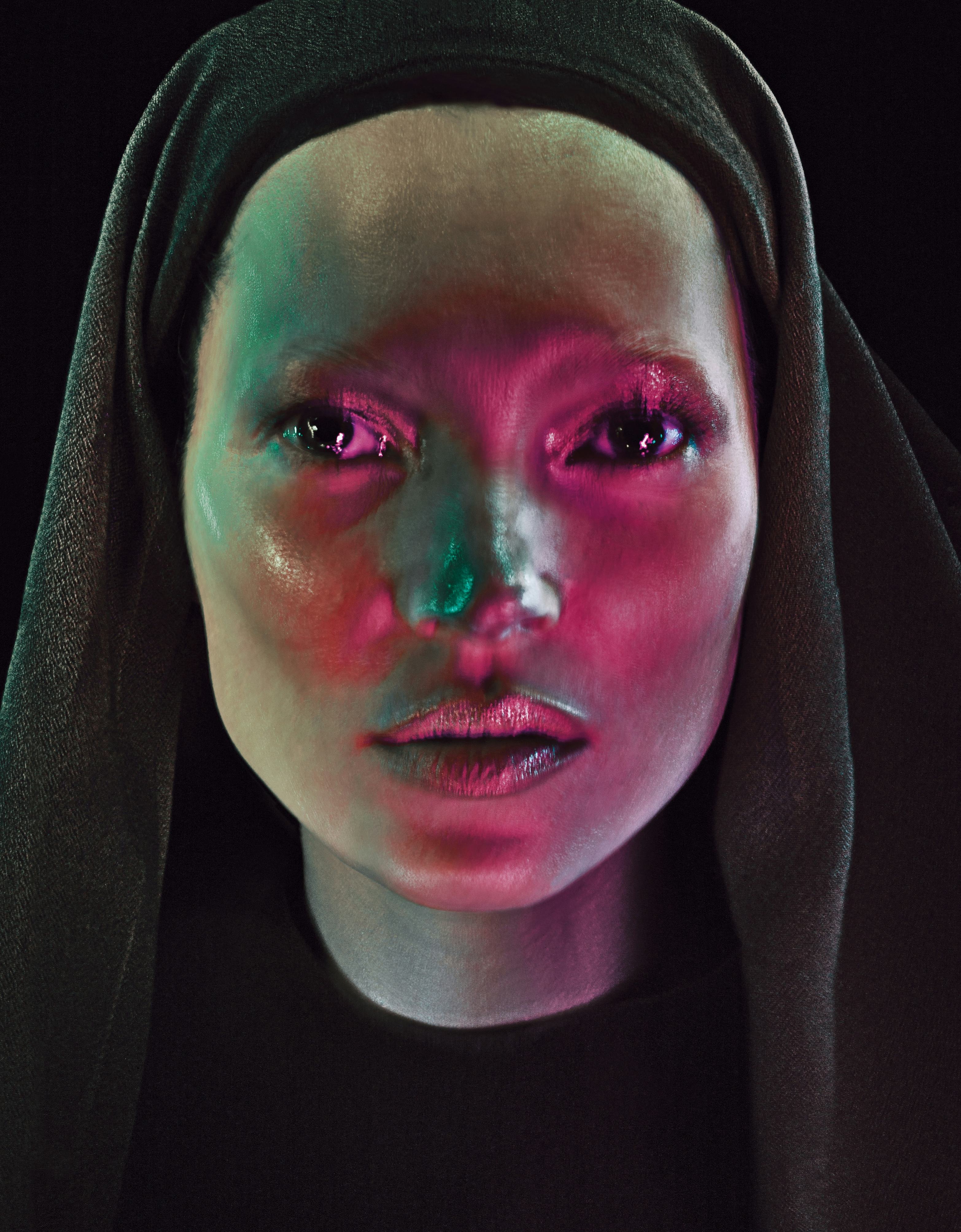 Nothing Tastes As Good As Watching Kate Moss Cooking Chicken Feels